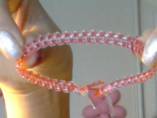 Plastic Lace Bracelet: Zipper : 6 Steps - Instructables