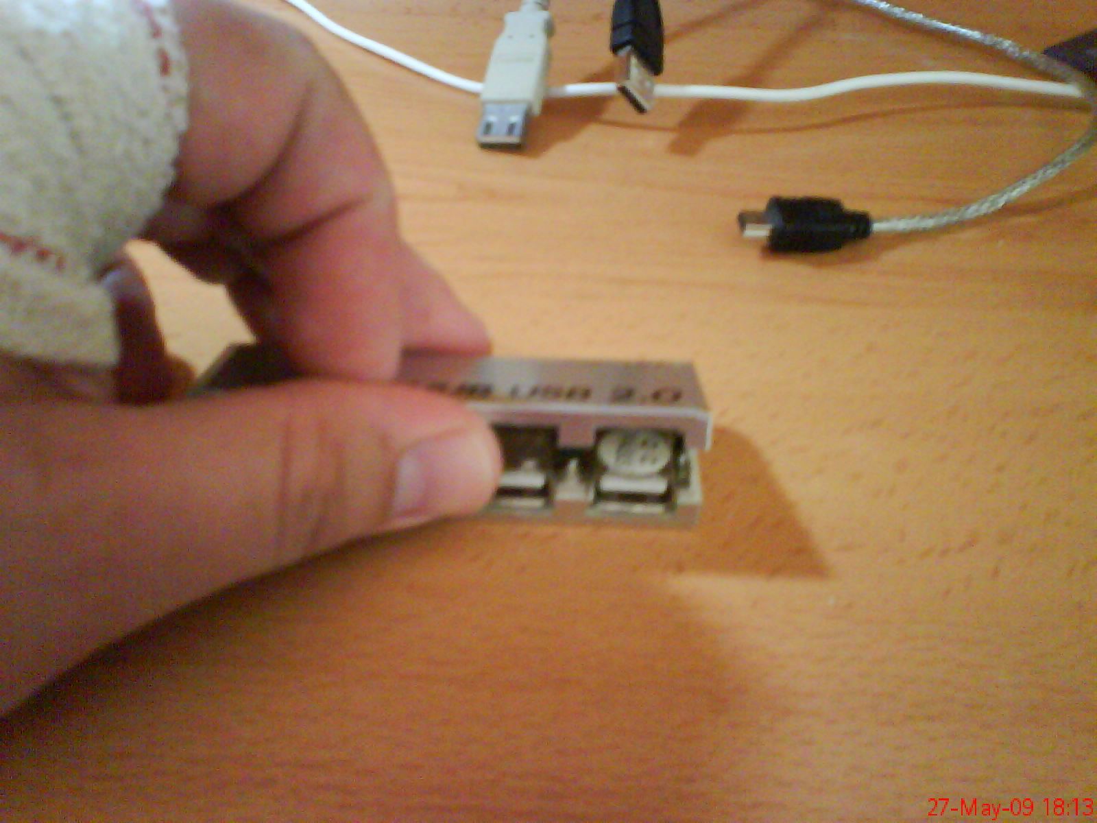 Fix a Usb Hub Without Tools or Marks : 8 Steps - Instructables