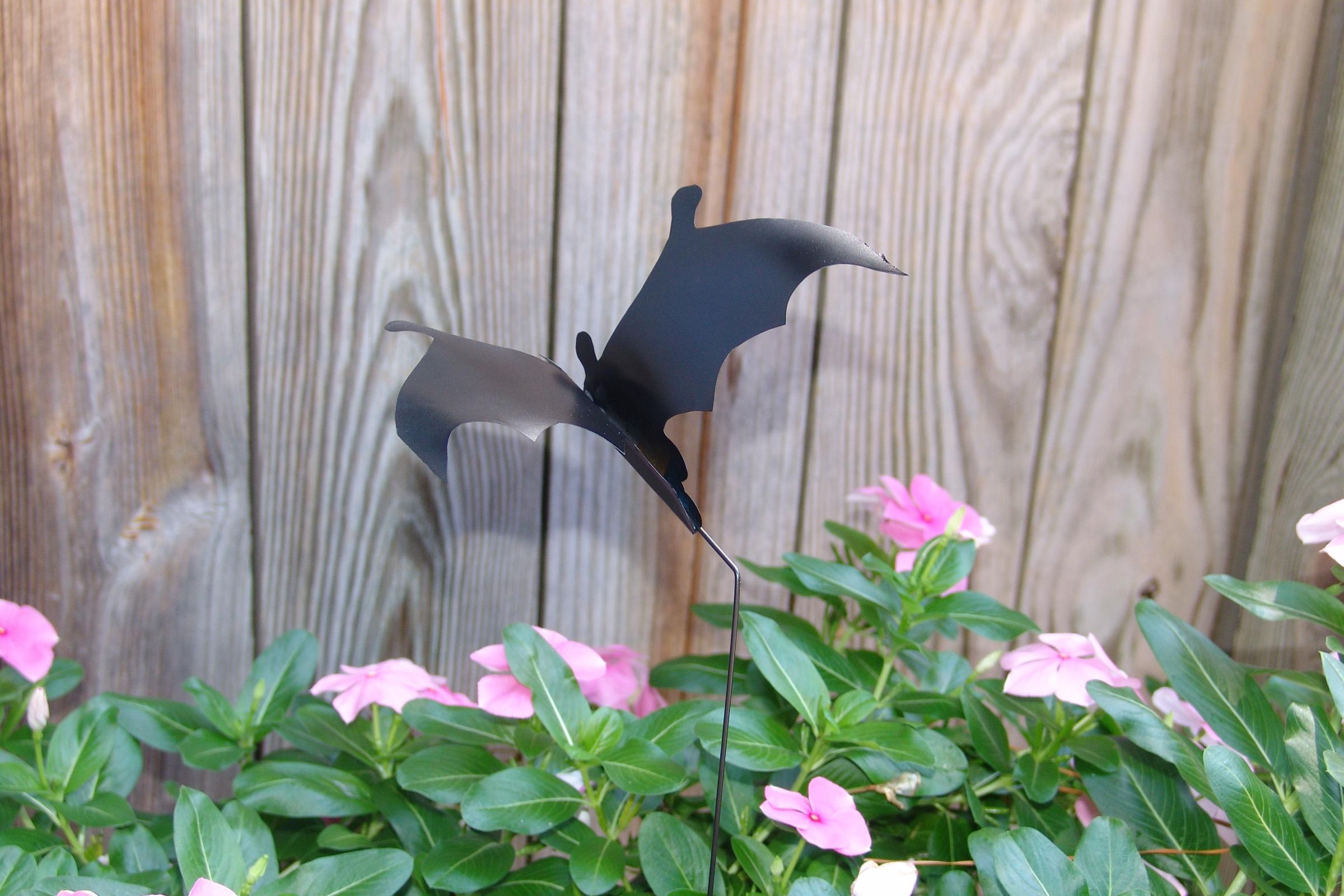 Simple & Awesome Halloween Bats : 18 Steps (with Pictures) - Instructables