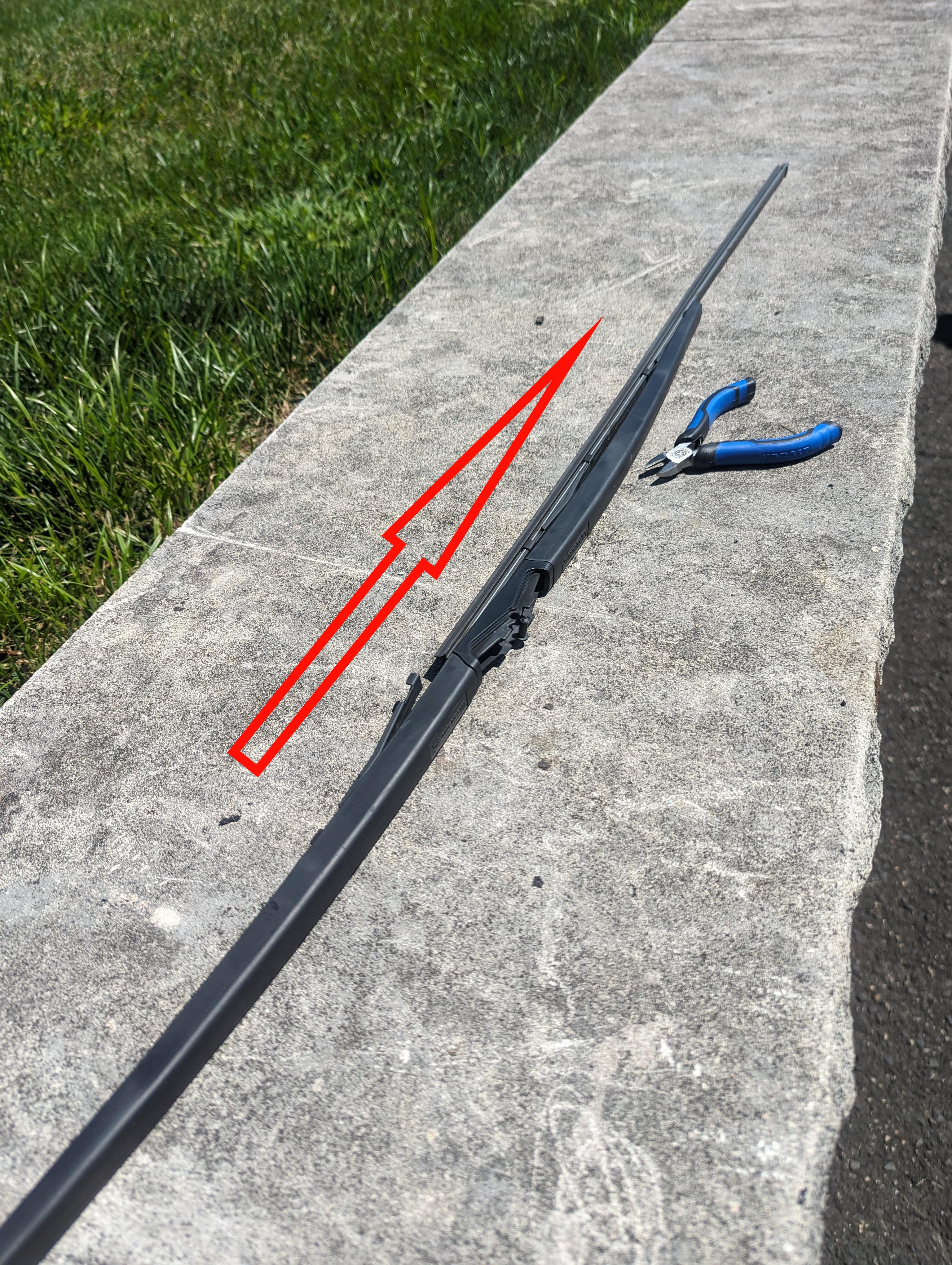 Free Rear Windshield Wiper Replacement : 6 Steps - Instructables