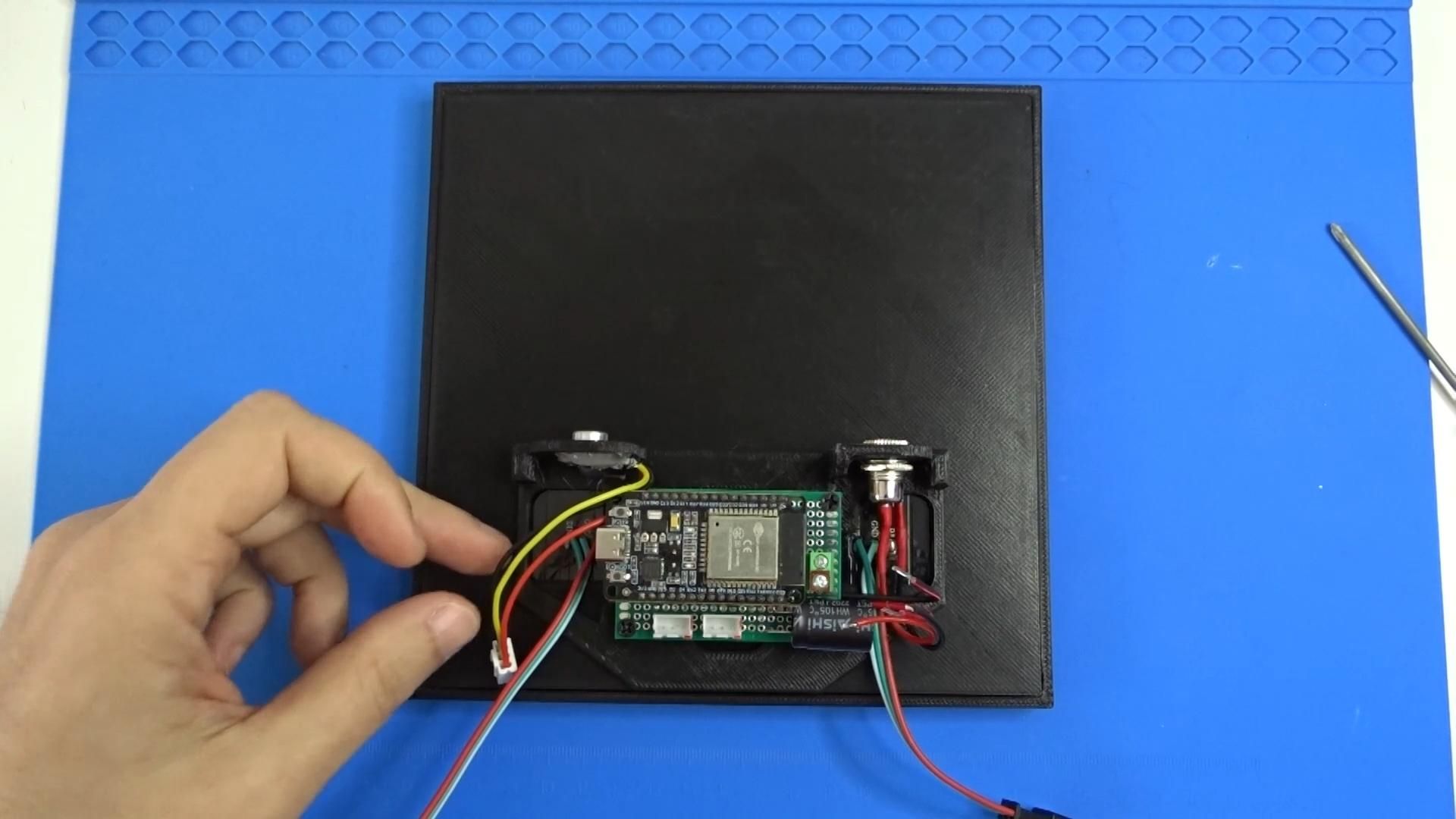DIY WLED 16x16 LED Smart RGB Matrix Panel With ESP32 and INMP441 : 10 Steps (with Pictures ...
