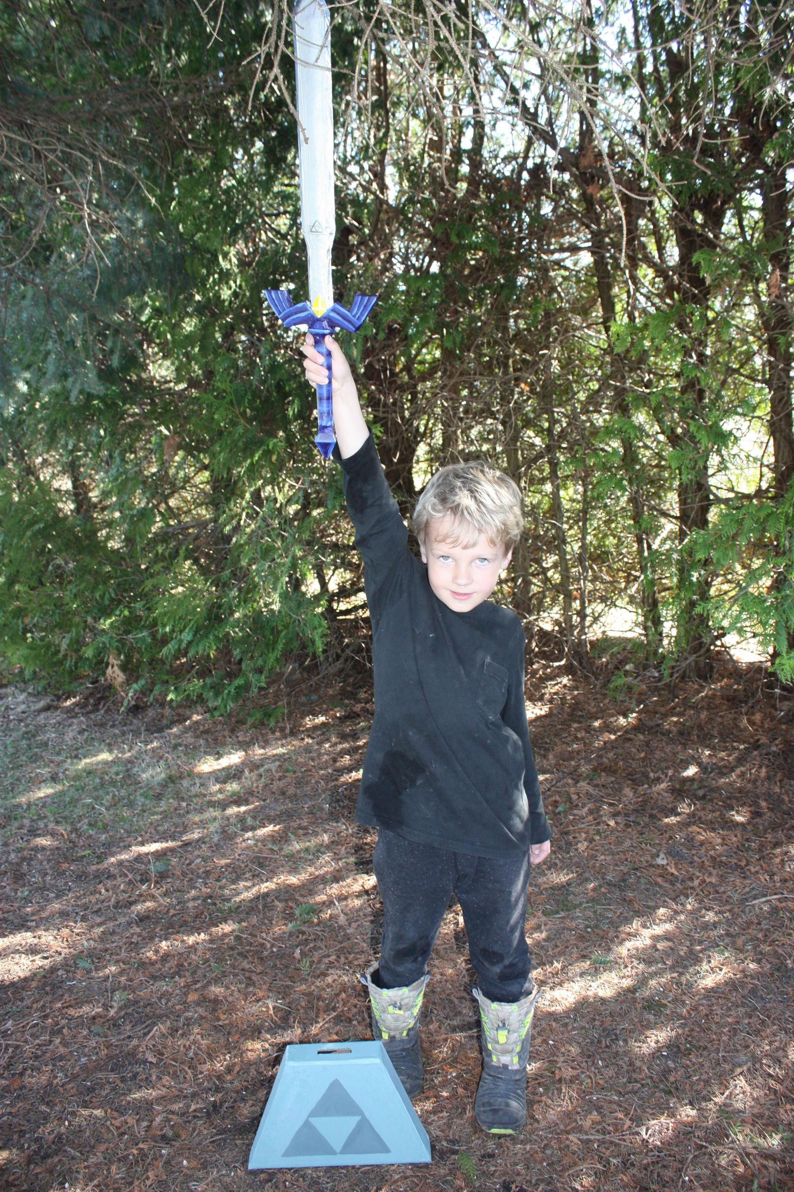 Cardboard Master Sword : 12 Steps (with Pictures) - Instructables