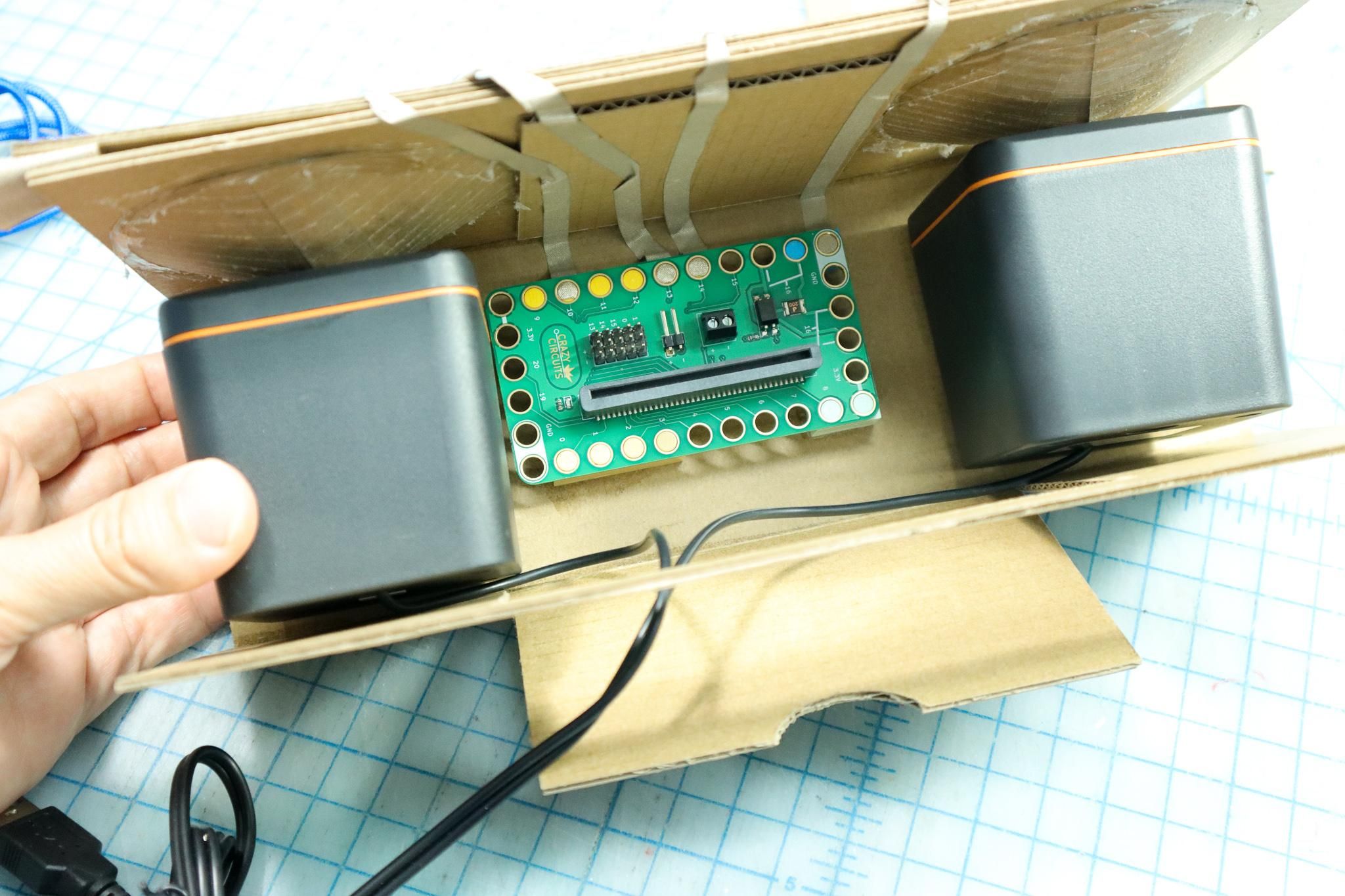 MP3 Playing 90's BoomBox : 18 Steps (with Pictures) - Instructables