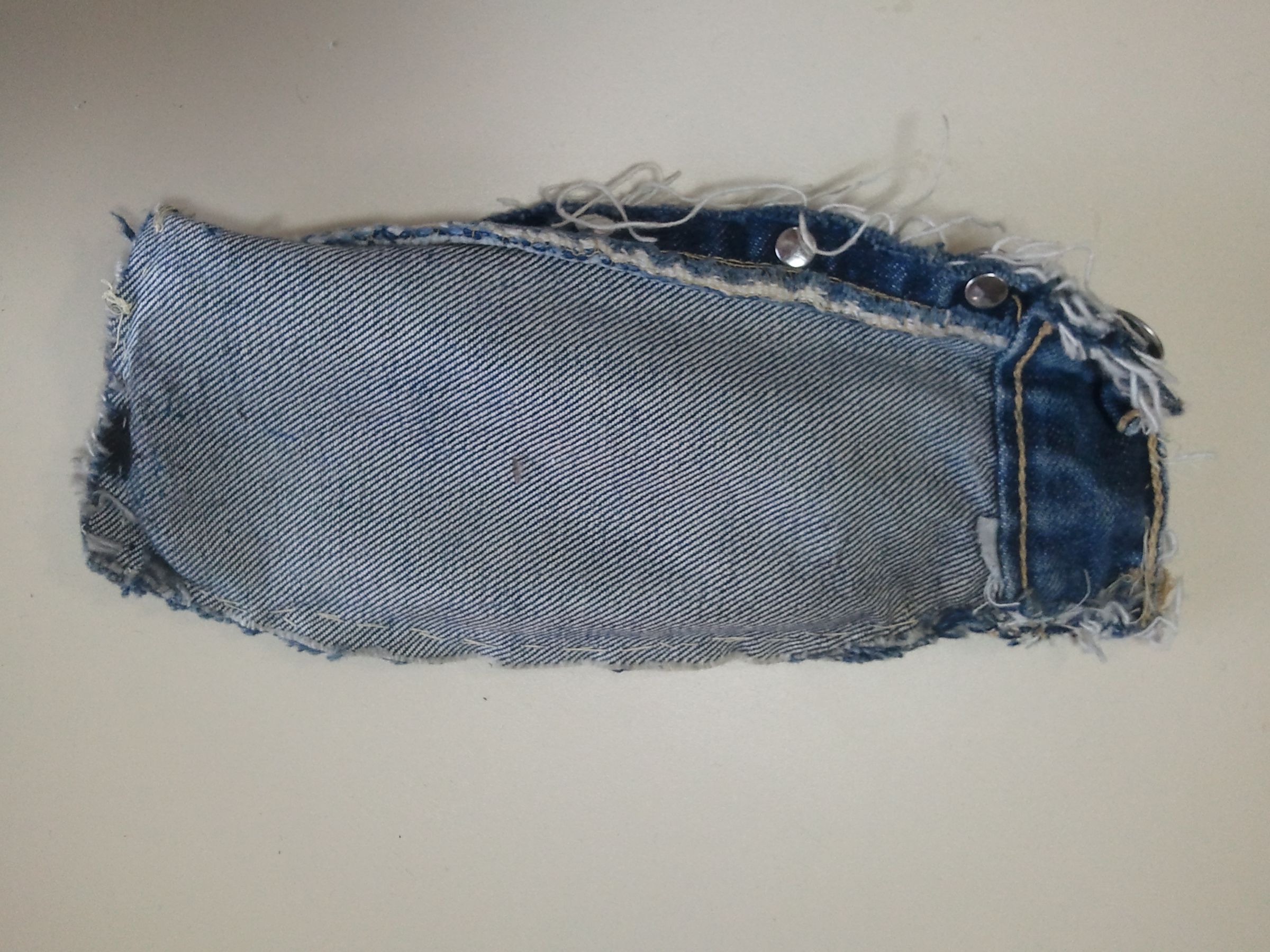 Levi's Button Fly Pencil Case - Instructables