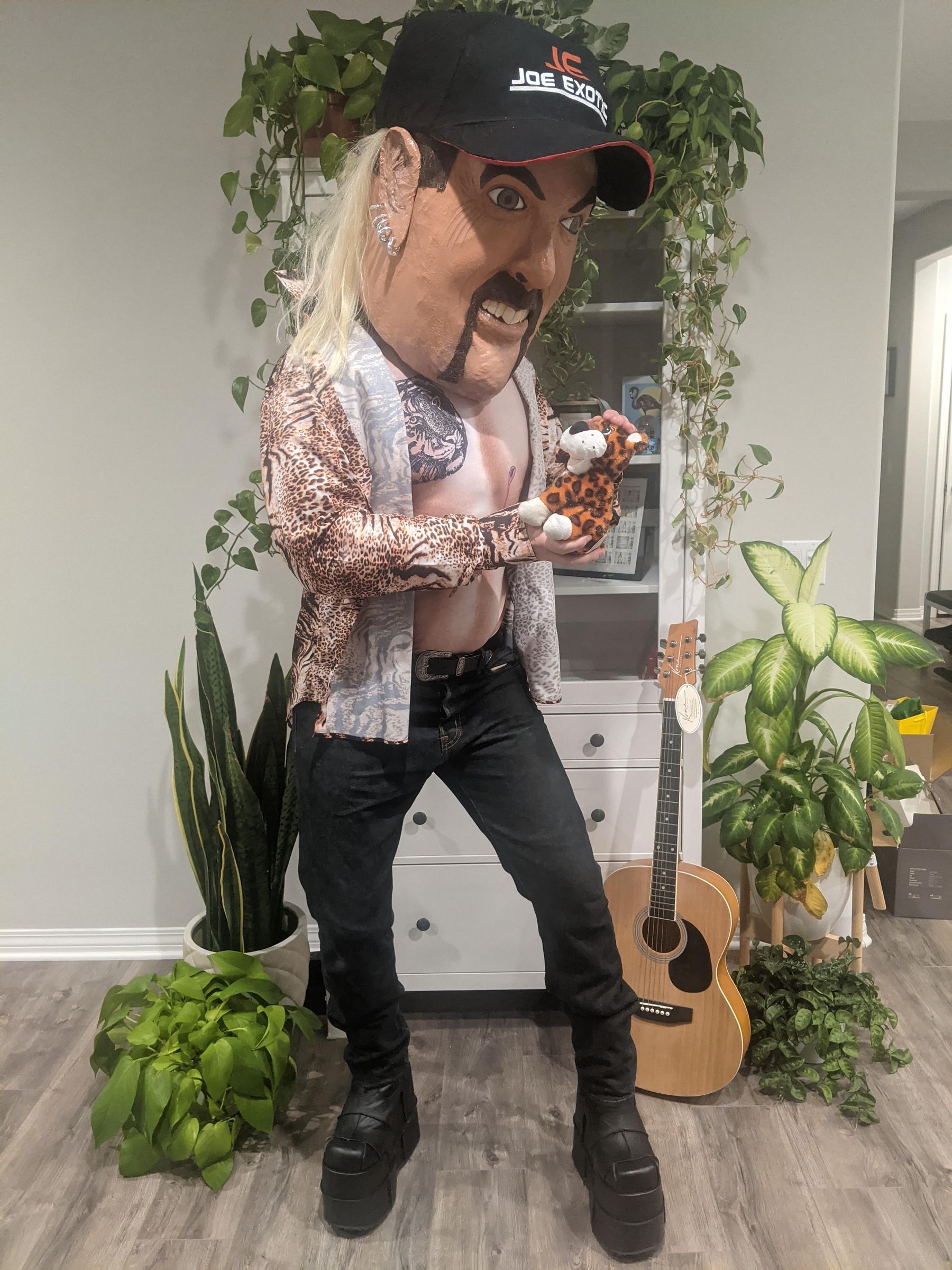 Giant Joe Exotic : 7 Steps (with Pictures) - Instructables