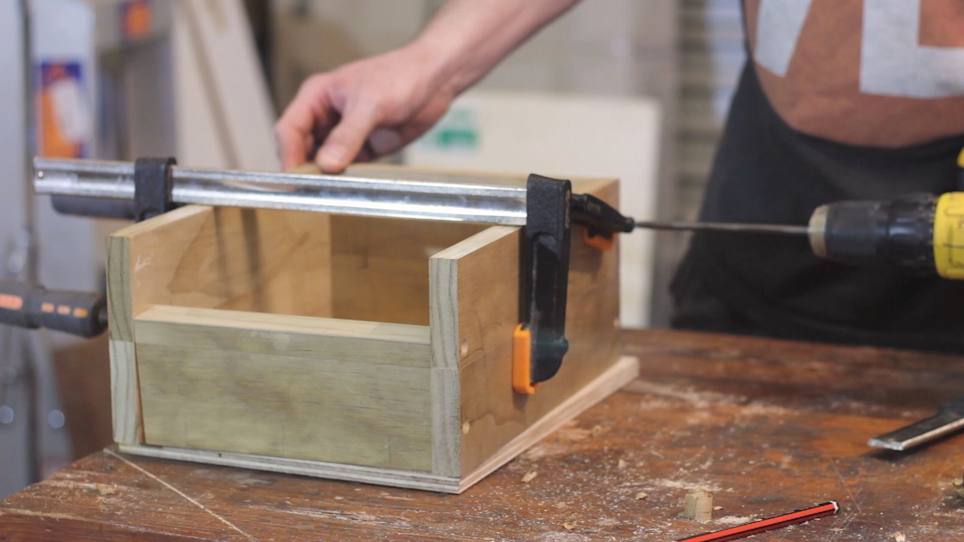 How to Make a Rustic Wood Mailbox : 5 Steps (with Pictures) - Instructables