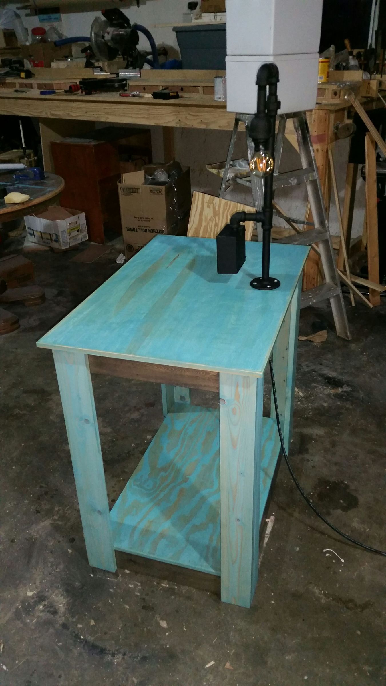 Steel Pipe Lamp/USB Charger End Table : 6 Steps (with Pictures ...