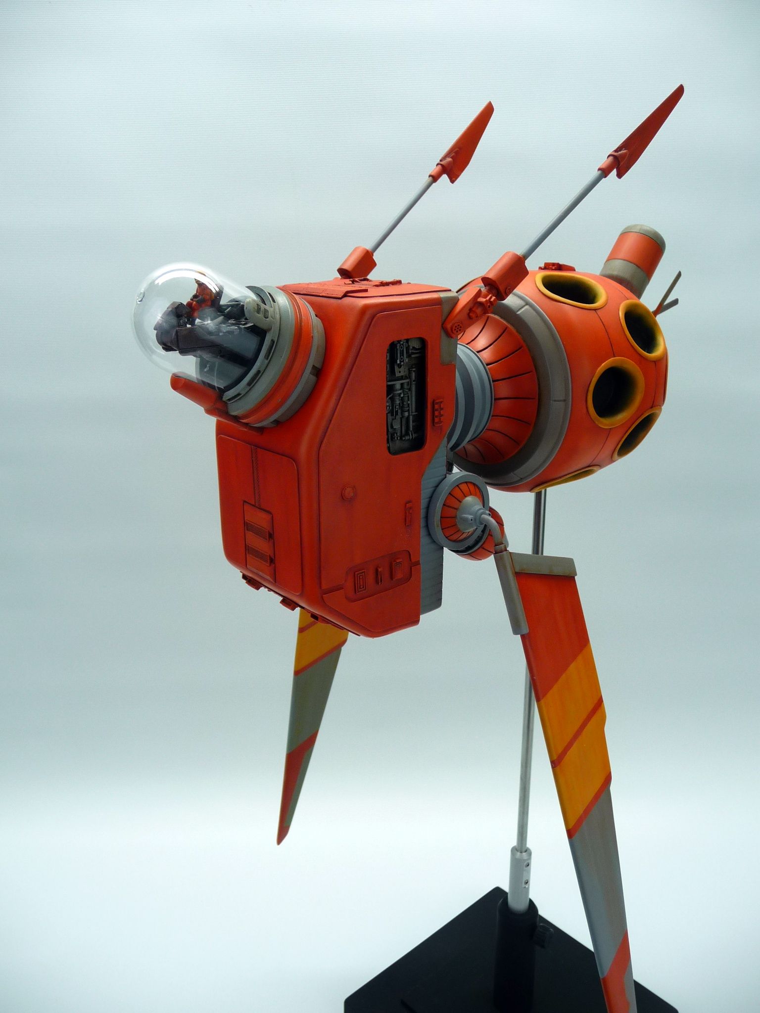 Sci-Fi Spaceship Model Making : 9 Steps (with Pictures) - Instructables