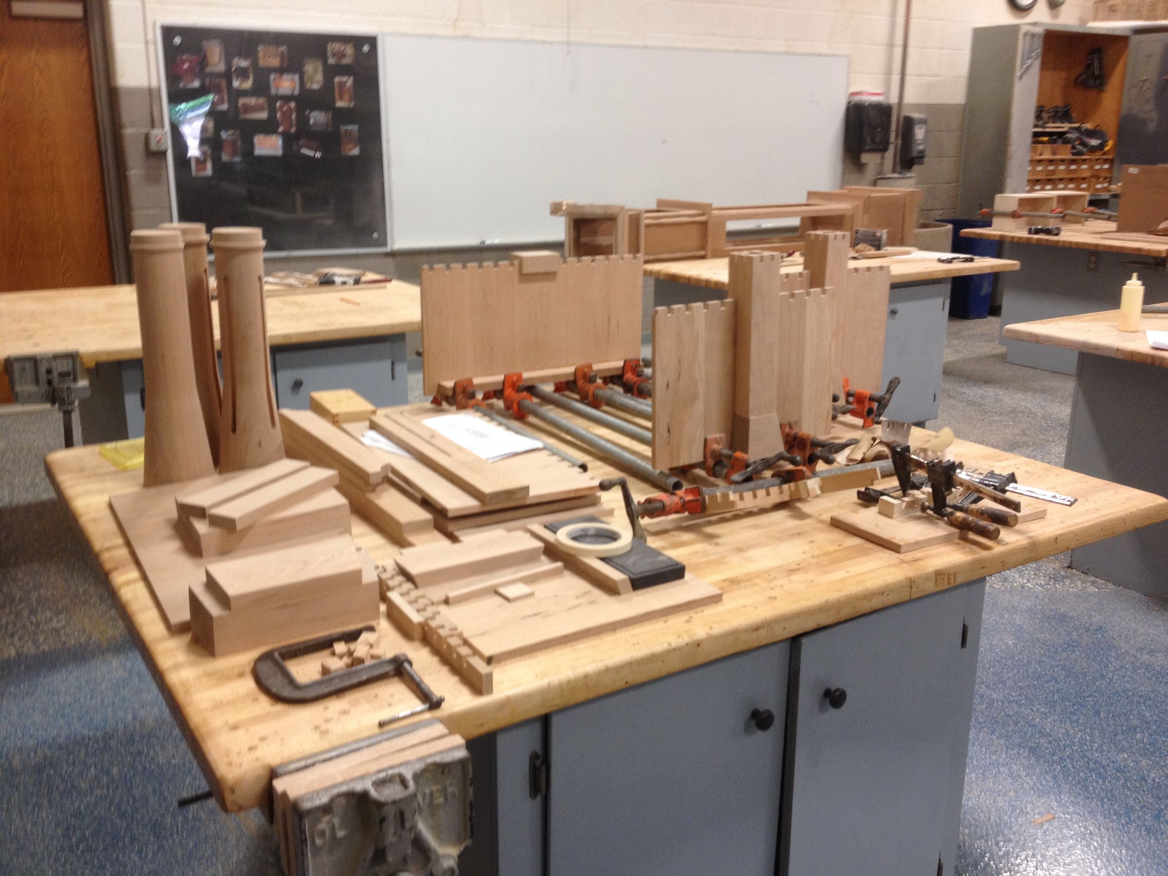 Castle Coffee Table : 12 Steps (with Pictures) - Instructables