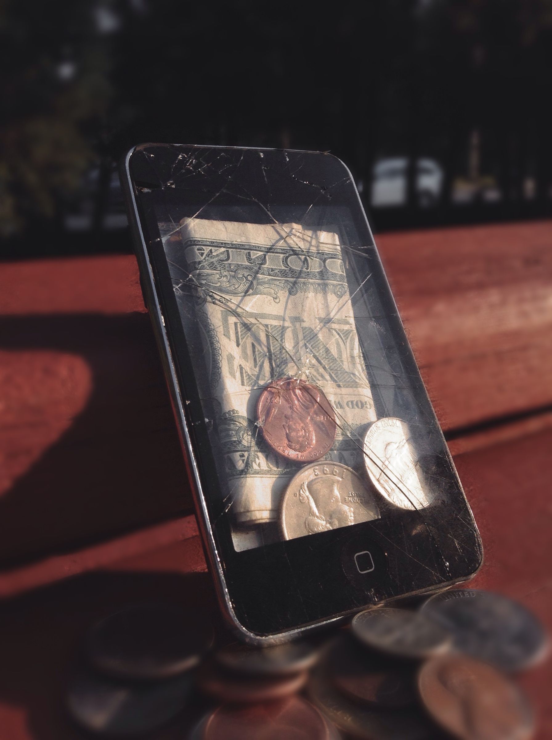 Broken IPod Touch Wallet : 6 Steps (with Pictures) - Instructables