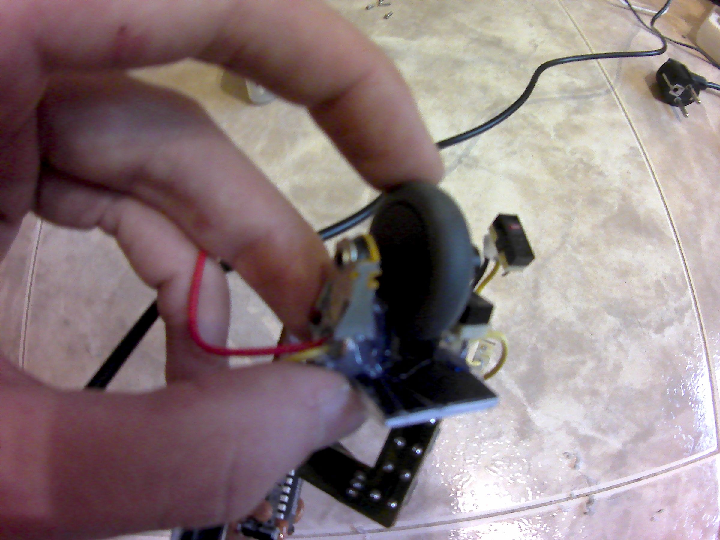 Ultimate GREEN DIY Trackball Mouse From Junk : 10 Steps (with Pictures ...