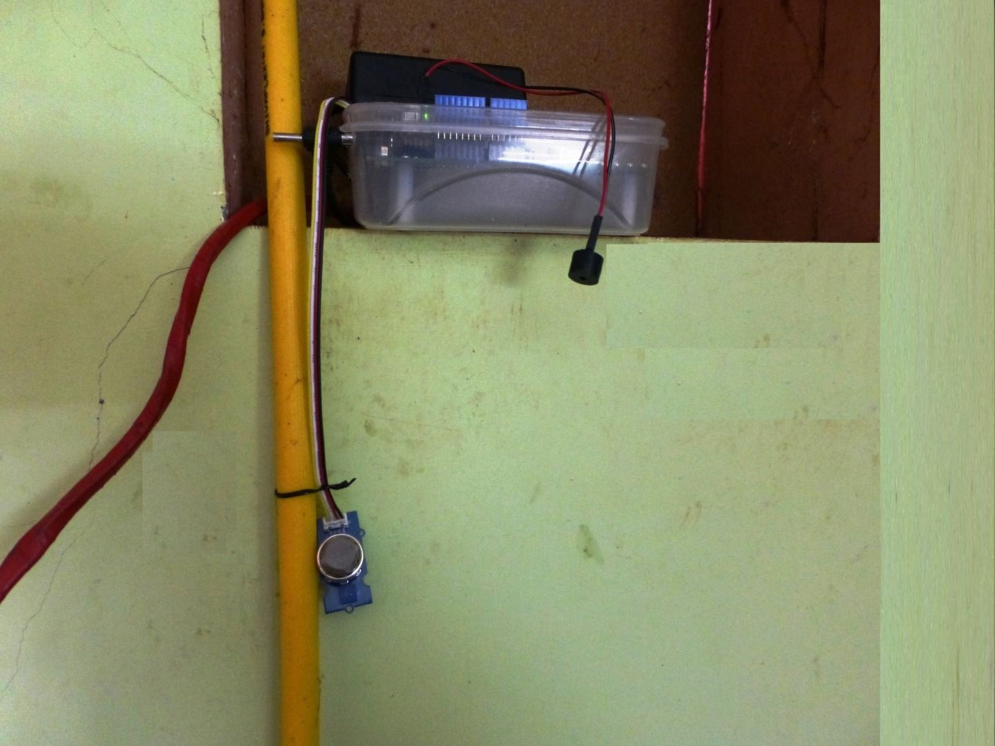 Intel Edison Gas Sensor System to Detect Biogas / LPG Leakage : 12 ...