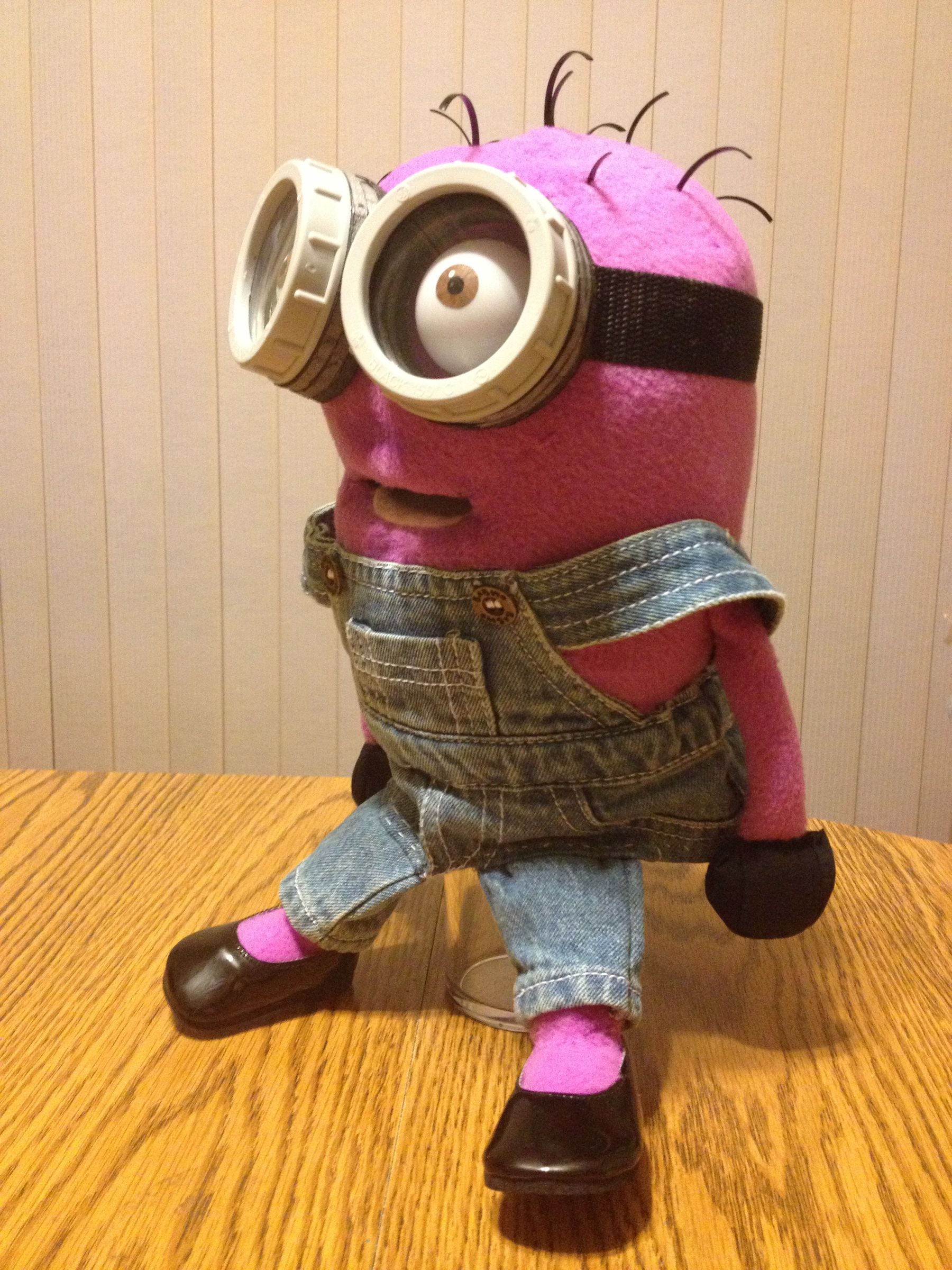 Custom Made Purple Minion Puppet : 14 Steps (with Pictures) - Instructables