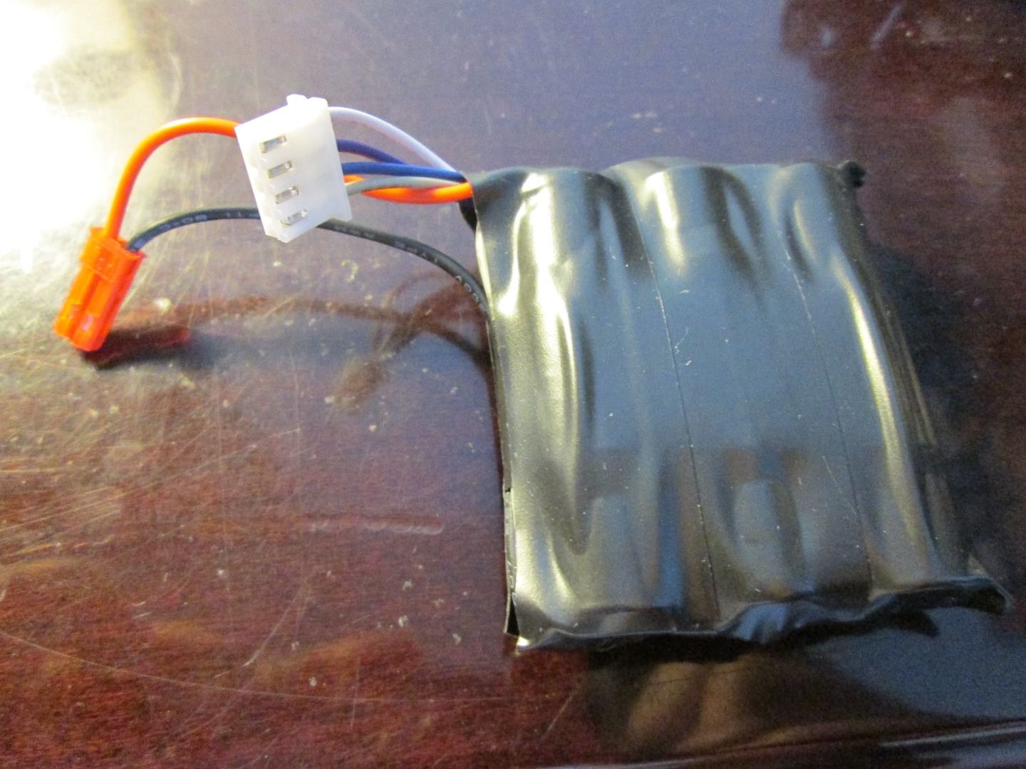 RC Transmitter $5 Battery Pack : 4 Steps (with Pictures) - Instructables