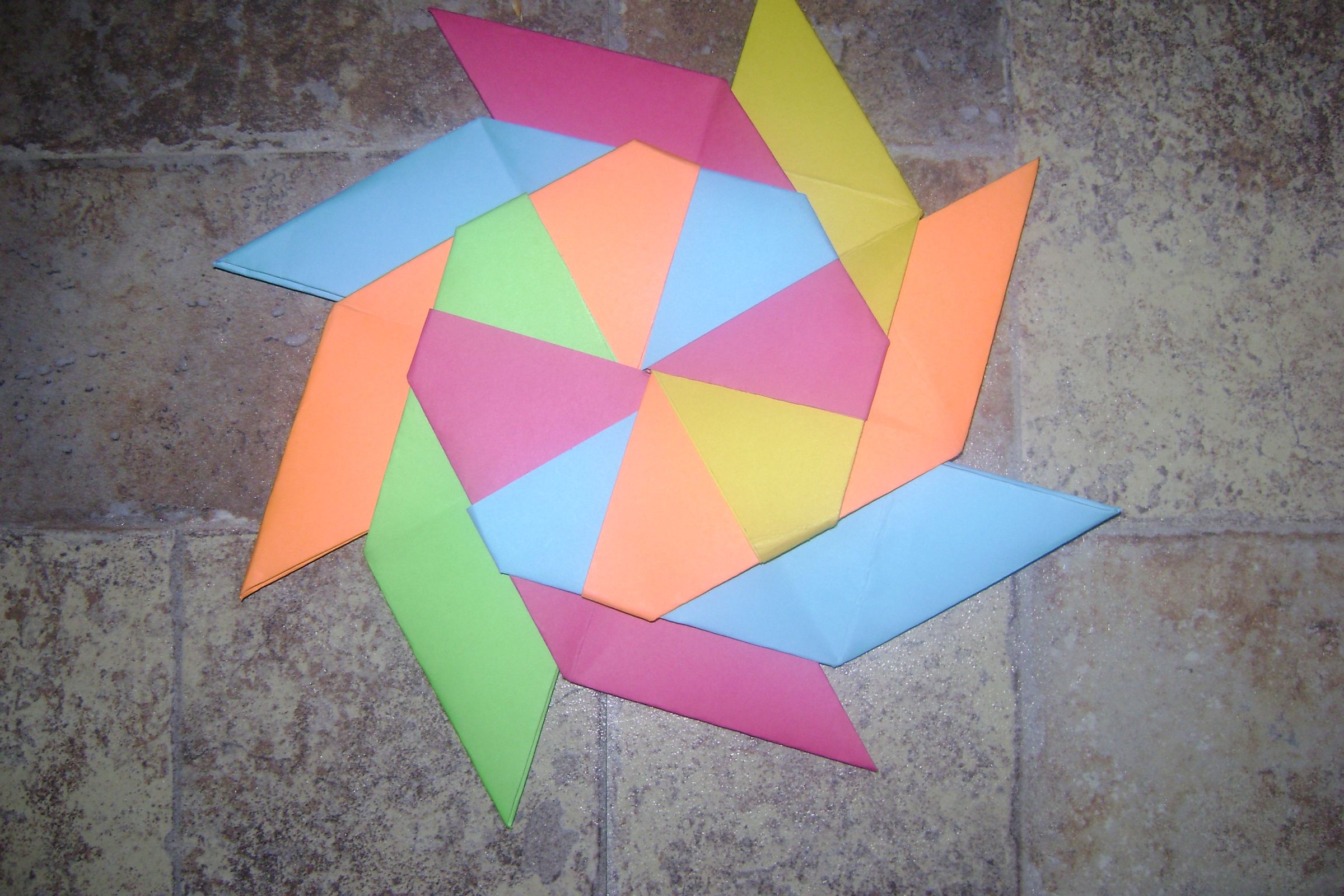 Transforming Modular Pinwheel! : 9 Steps - Instructables