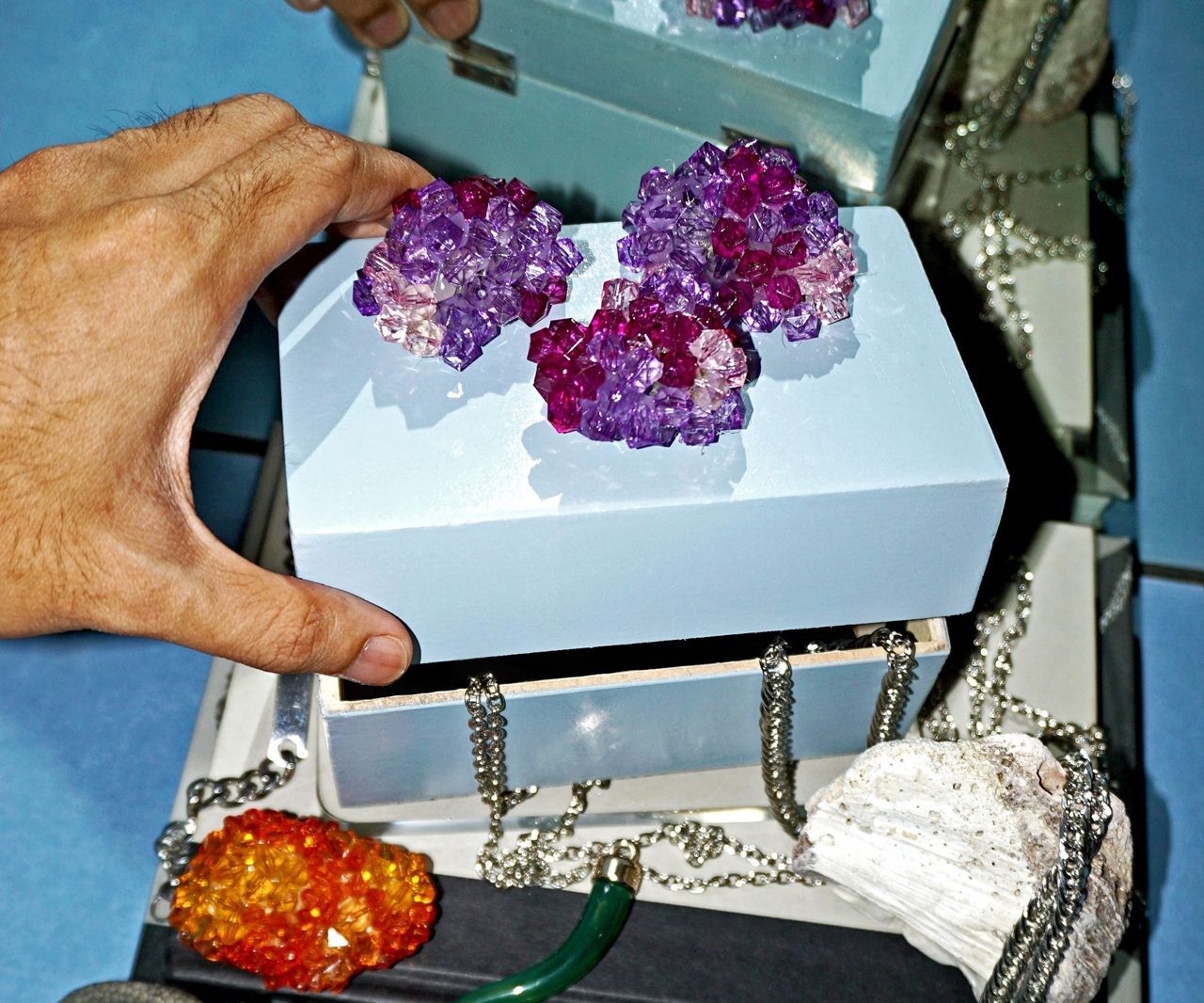 Faux Amethyst Box : 4 Steps - Instructables