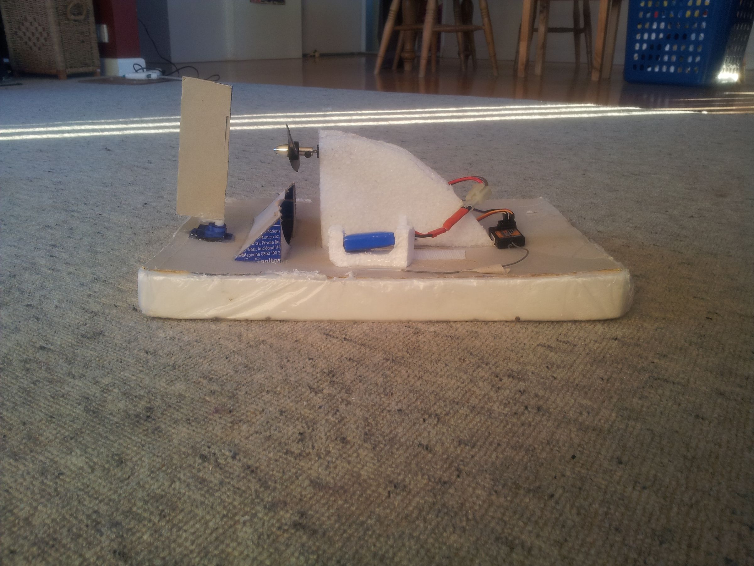 Home Made Rc Hovercraft. Powerful : 4 Steps - Instructables