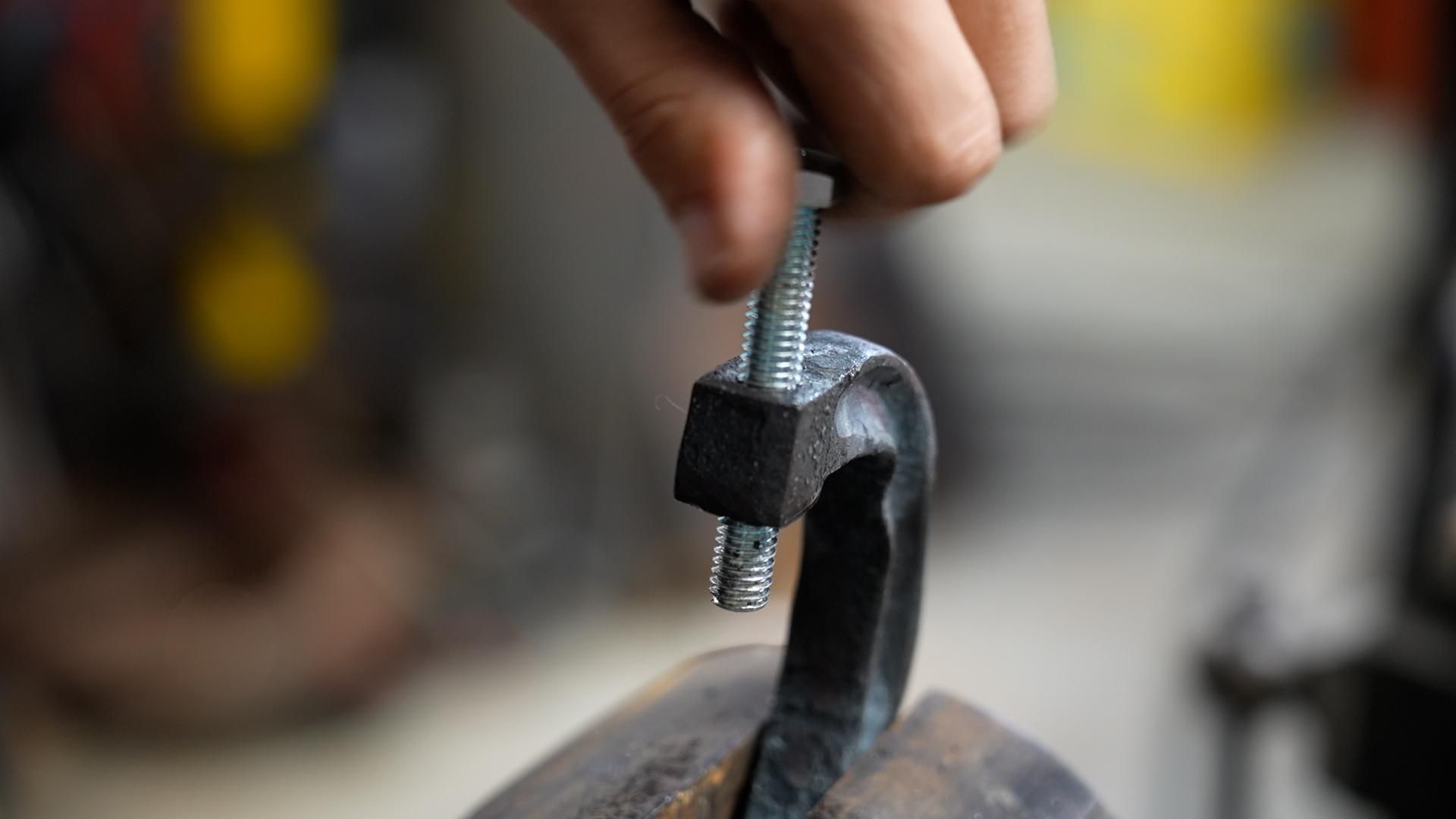 Making a C-Clamp From a Railroad Spike : 13 Steps (with Pictures ...
