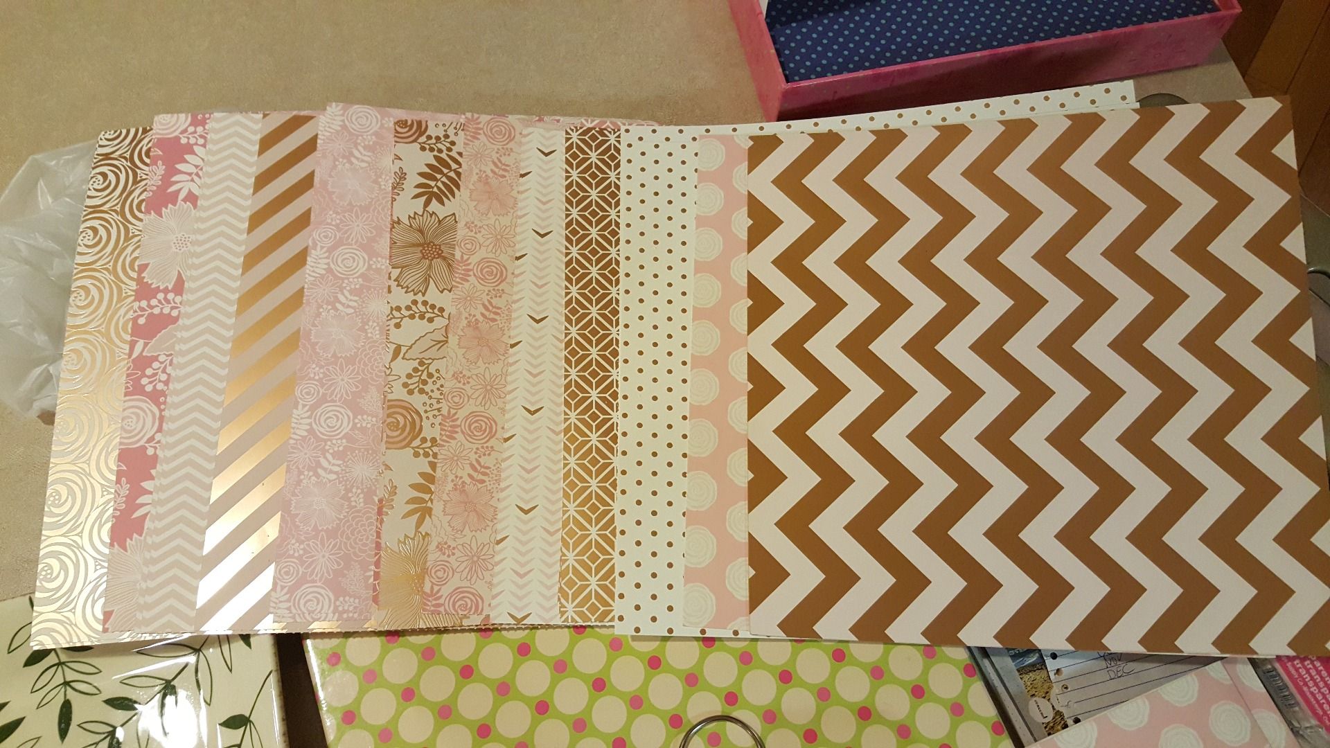 Cute Scrapbook With Dividers : 6 Steps (with Pictures) - Instructables