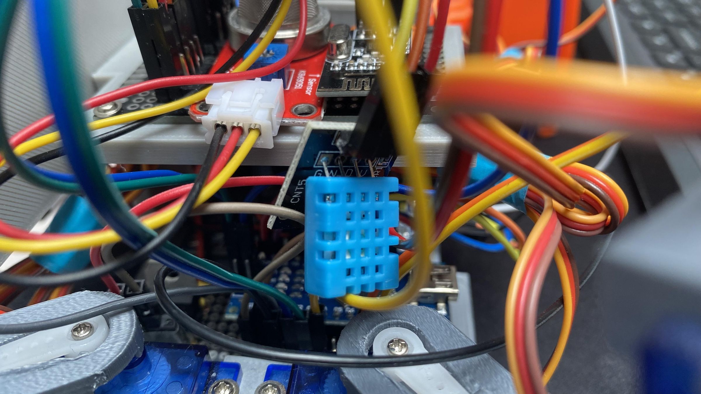 Quadruped Robot Model for Mars : 12 Steps (with Pictures) - Instructables