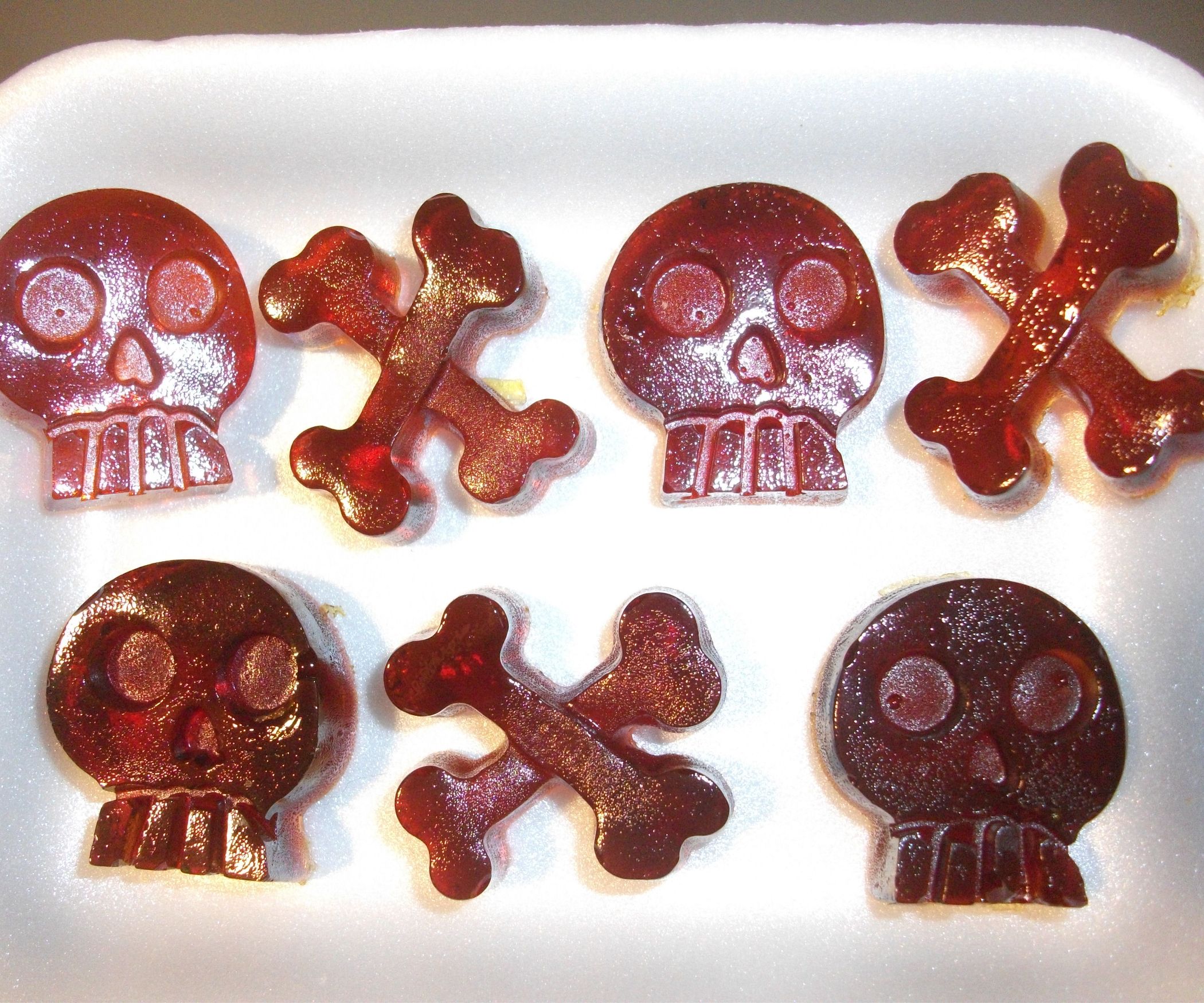 Bones & Skulls Candies : 3 Steps (with Pictures) - Instructables