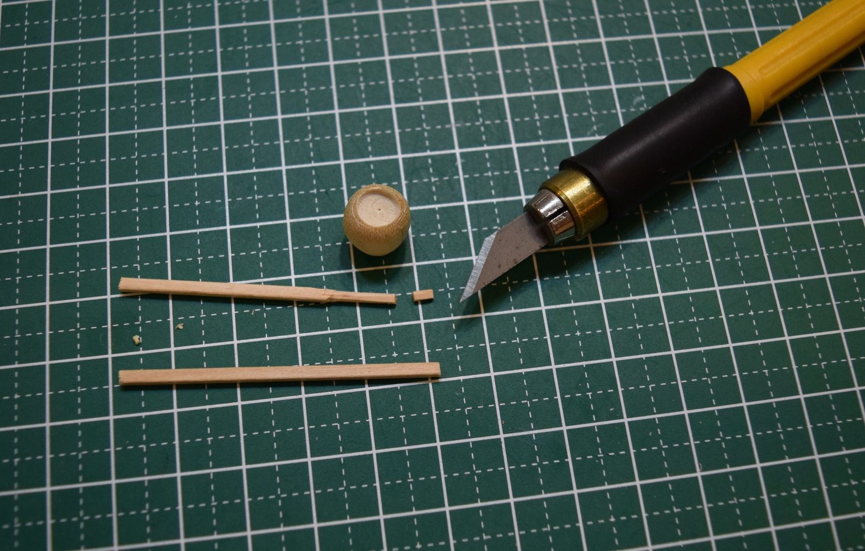 TIE Advanced & TIE Fighter Mini Popsicle Stick Models : 7 Steps (with ...