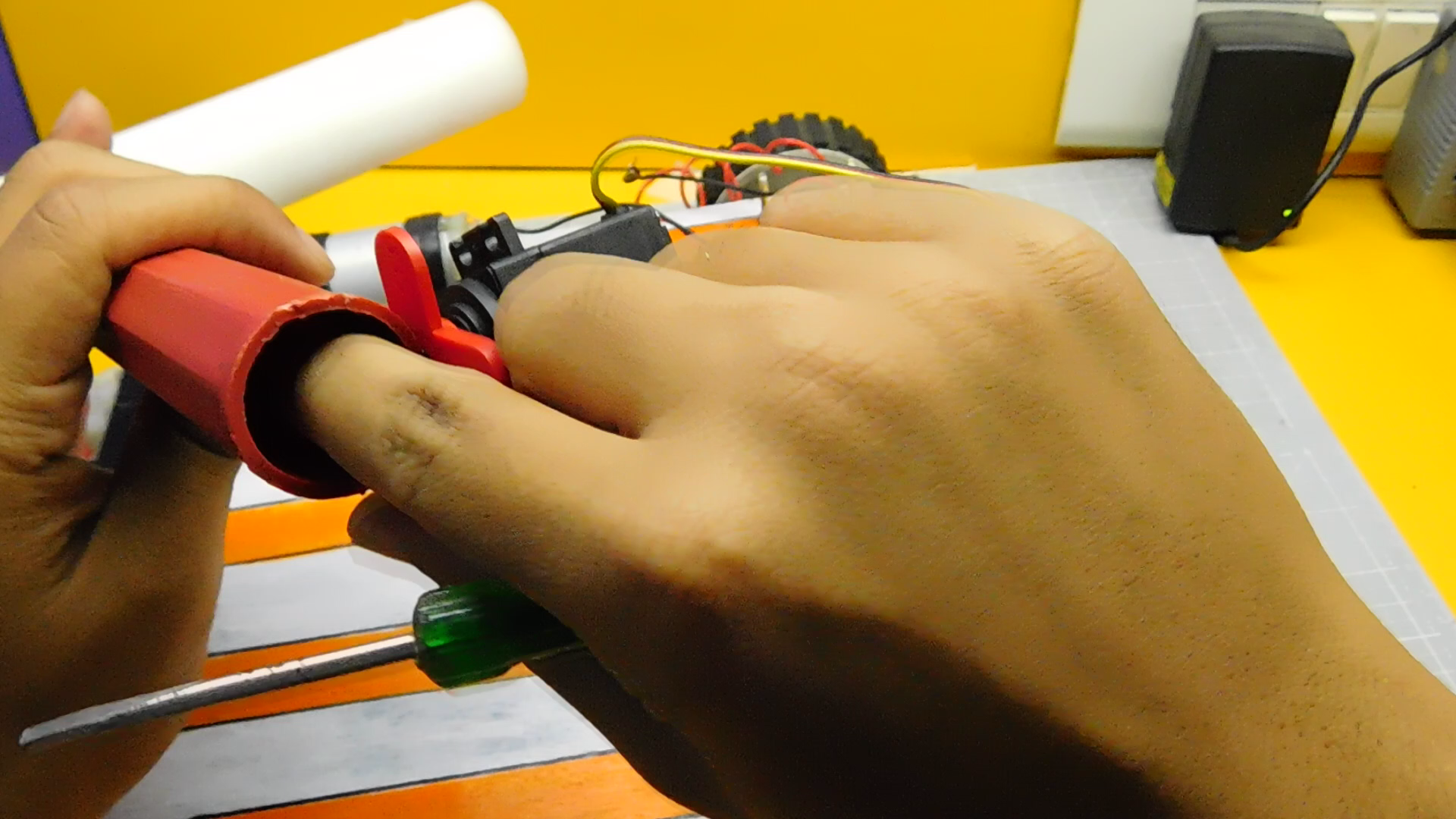 CleanSweep- the Floor Cleaning Robot! : 12 Steps (with Pictures ...