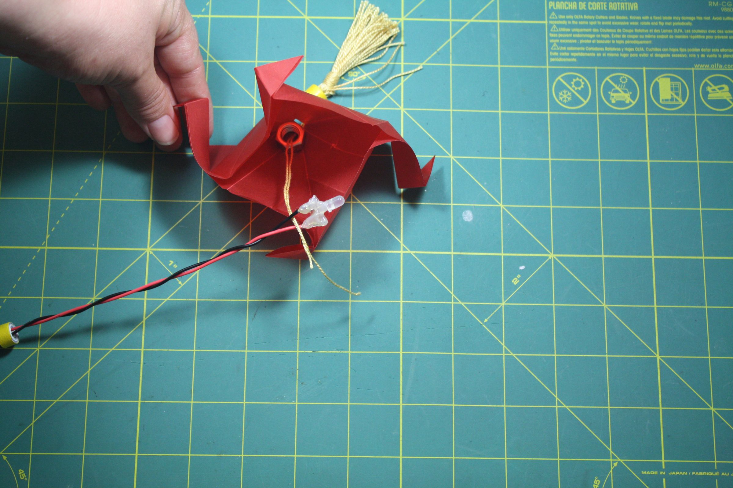 Flickering Origami Lantern : 7 Steps (with Pictures) - Instructables