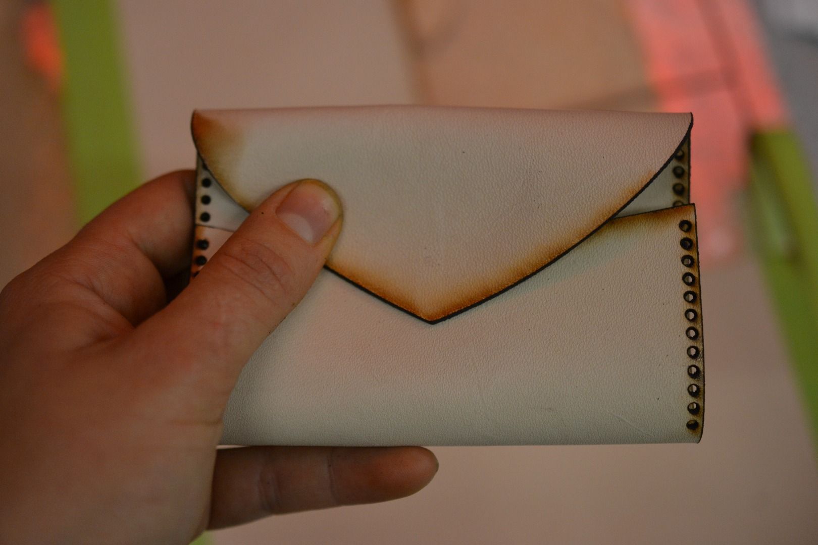 Leather Envelope-shaped Wallet : 4 Steps - Instructables
