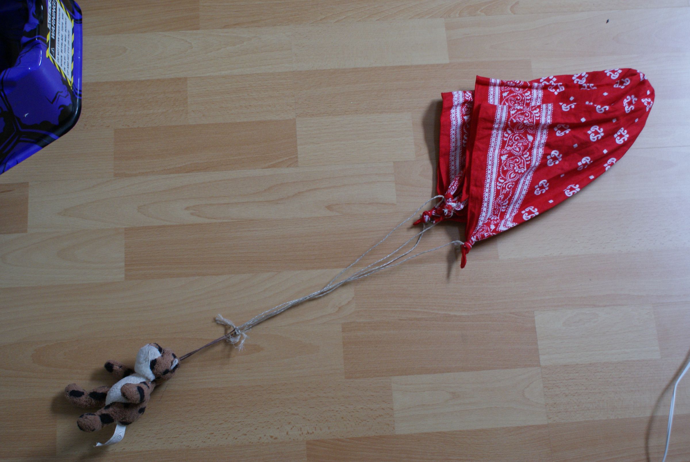 Parachute Puppet. : 4 Steps - Instructables