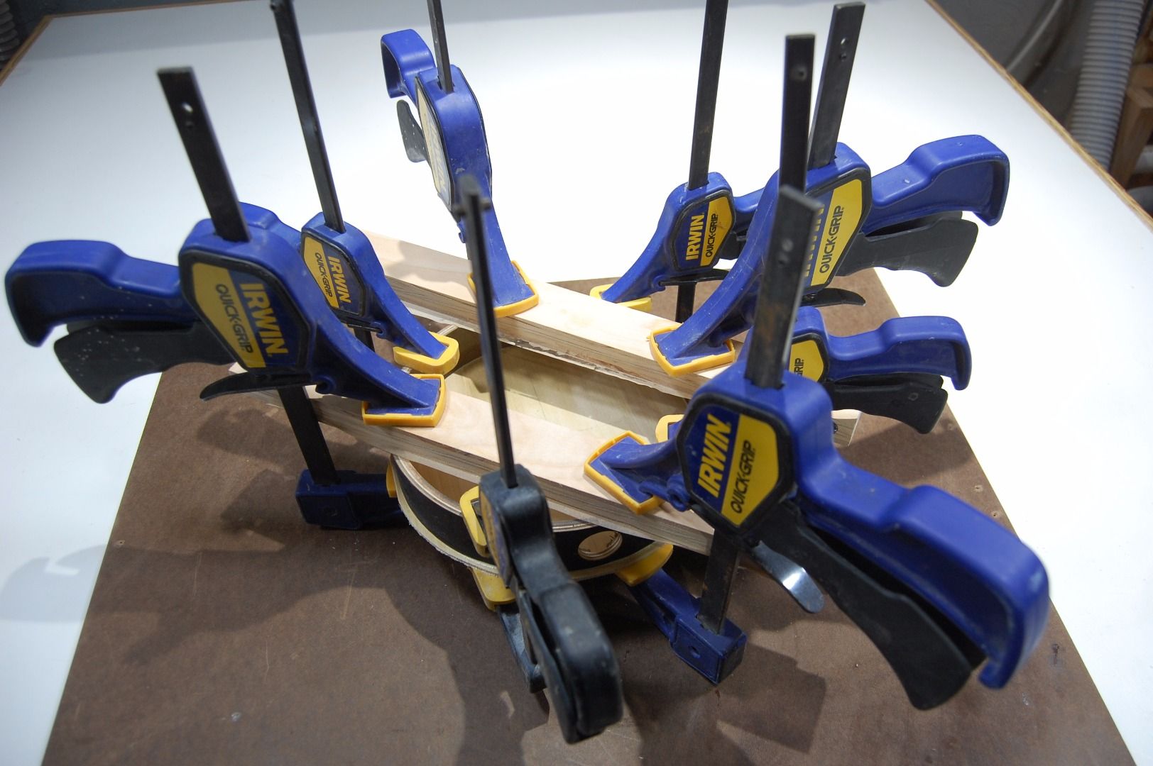 Diddley Bow : 17 Steps (with Pictures) - Instructables