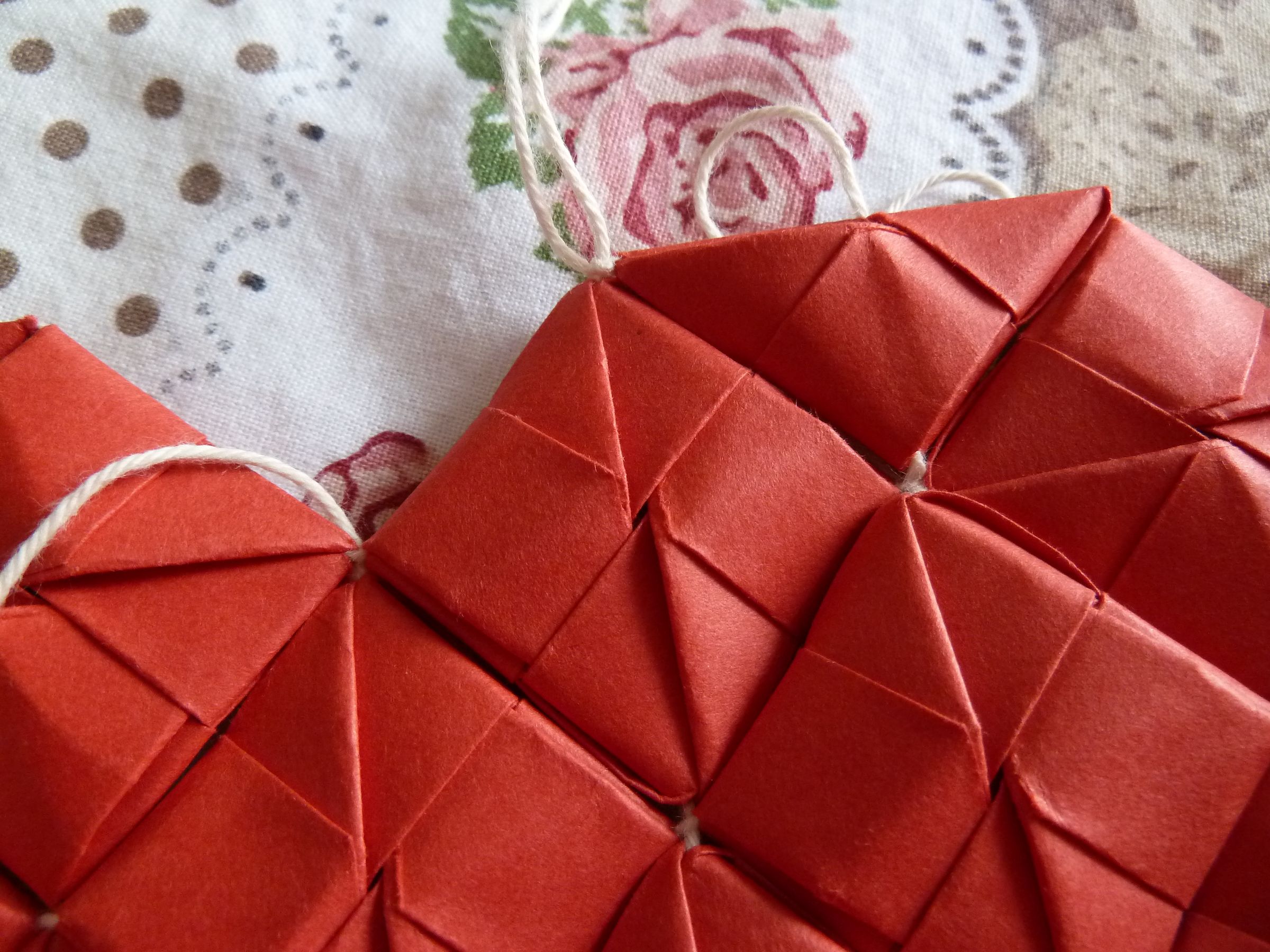 Paper Heart Decorations : 16 Steps (with Pictures) - Instructables