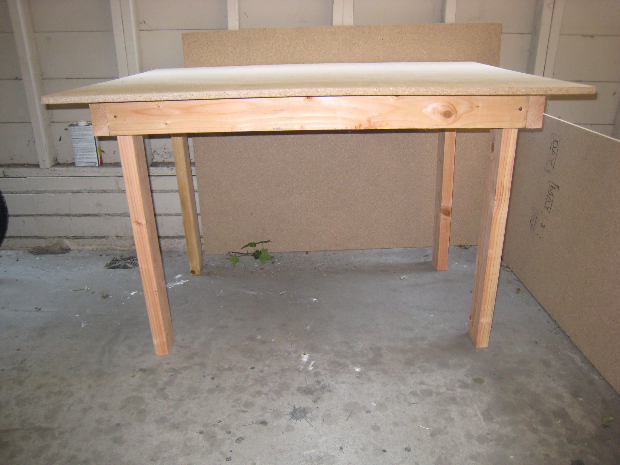 An Outdoor Project Desk on the Cheap : 5 Steps (with Pictures ...