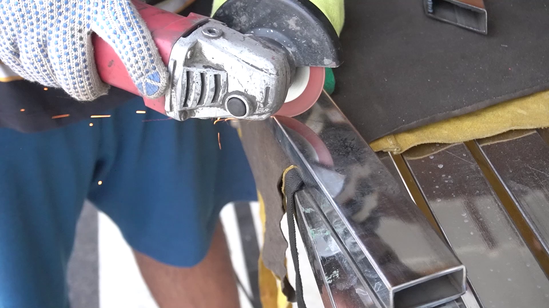 Stainless Steel Gate for Workshop : 15 Steps (with Pictures ...