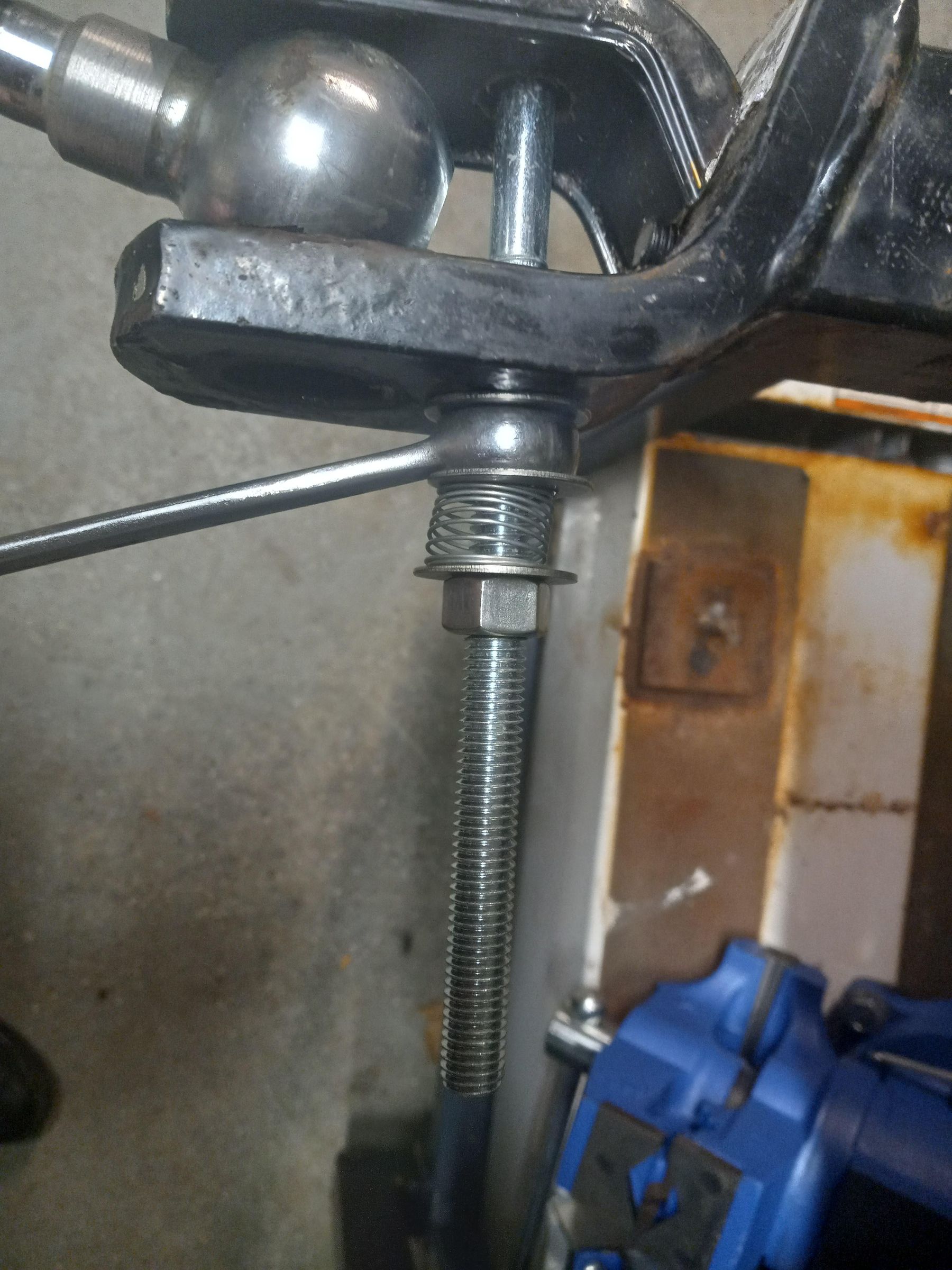 DIY Ball Swivel for Vise/Welding Positioner Out of Reclaimed 2x2 ...