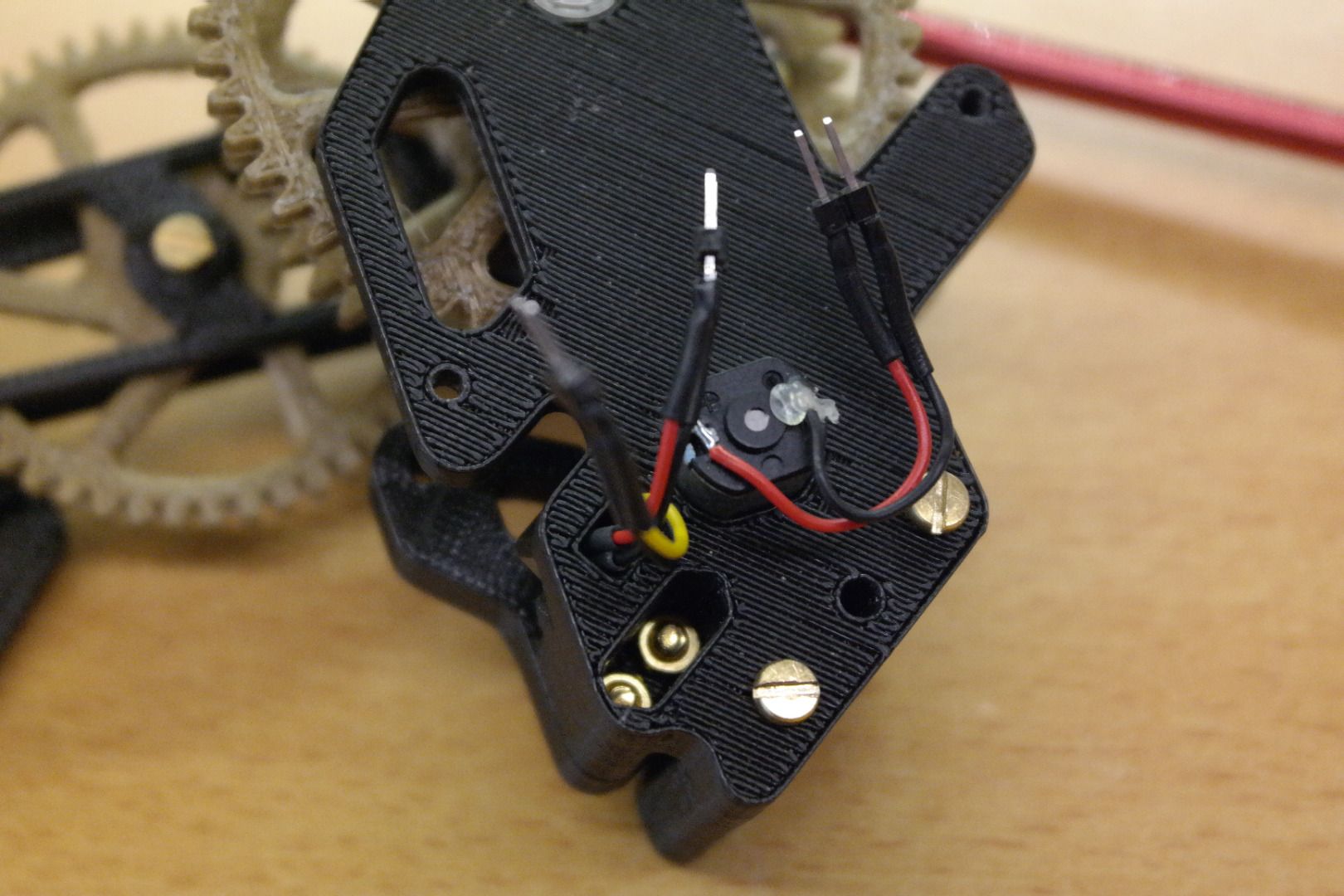 Hand in Hand Skeleton Clock : 11 Steps (with Pictures) - Instructables