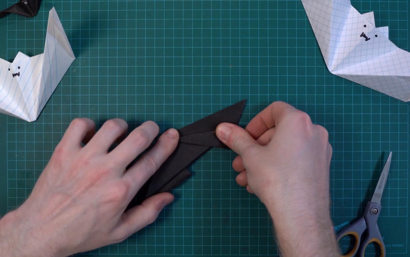 How to Make a Origami Bats : 7 Steps (with Pictures) - Instructables