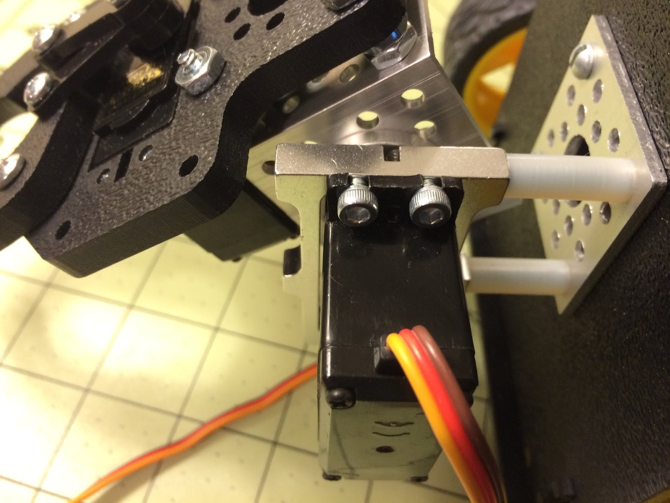 Remote Control Gripper Bot 16 Steps Instructables