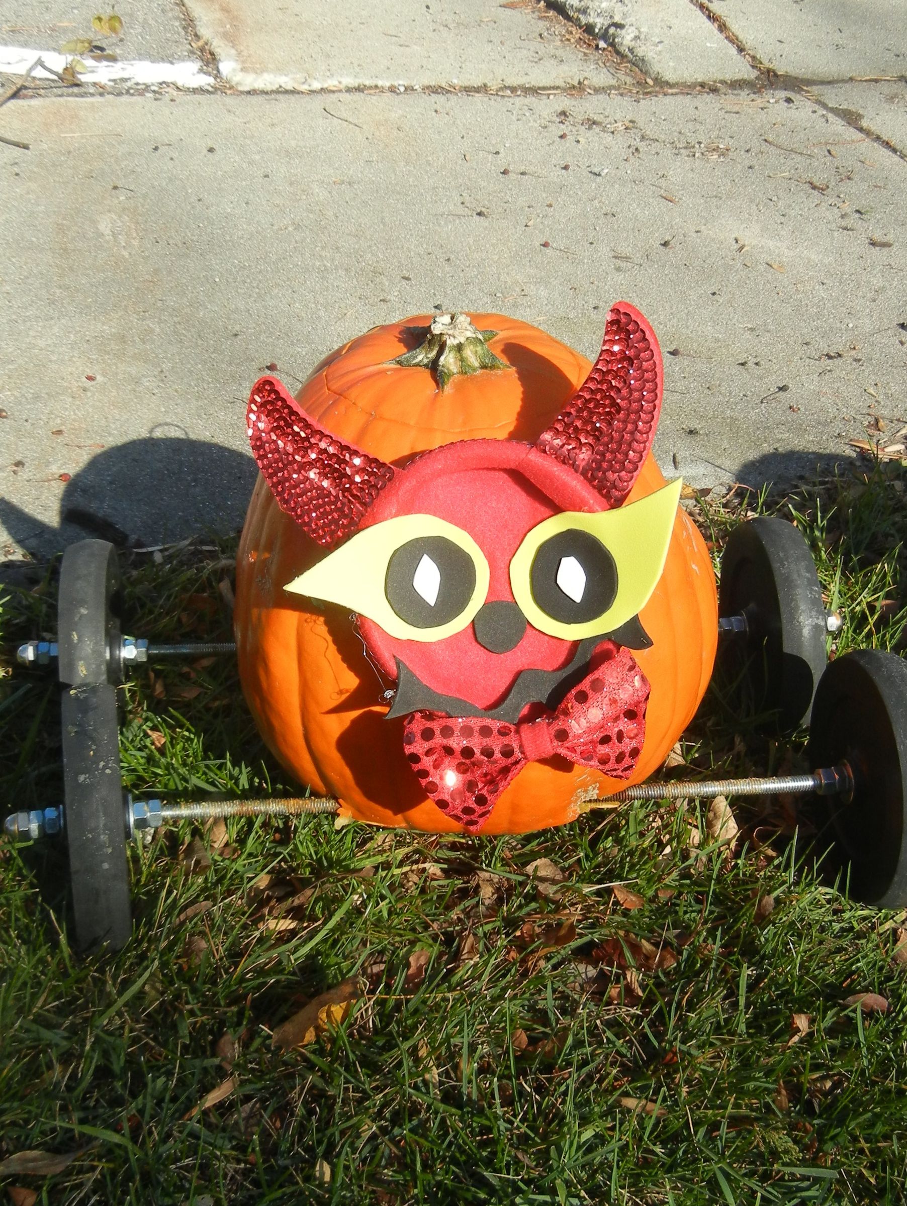 How to Build a PUMPKIN RACER With Two Parallel Independent Axles : 9 ...