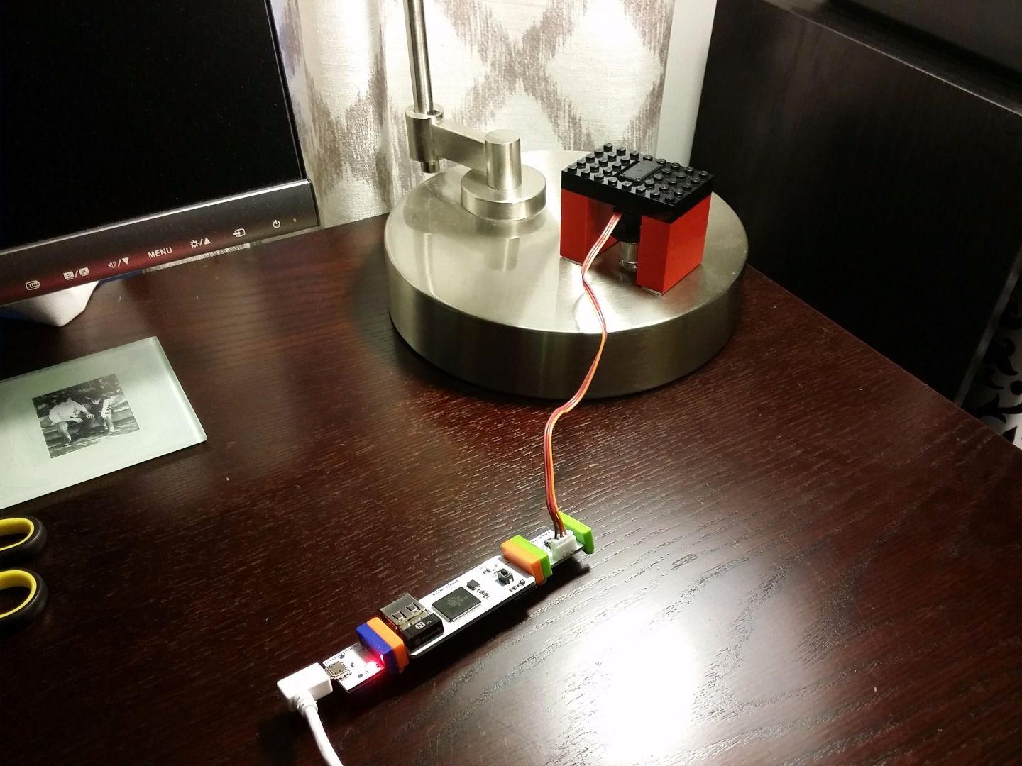 Automate Your Desk Lamp! : 5 Steps (with Pictures) - Instructables