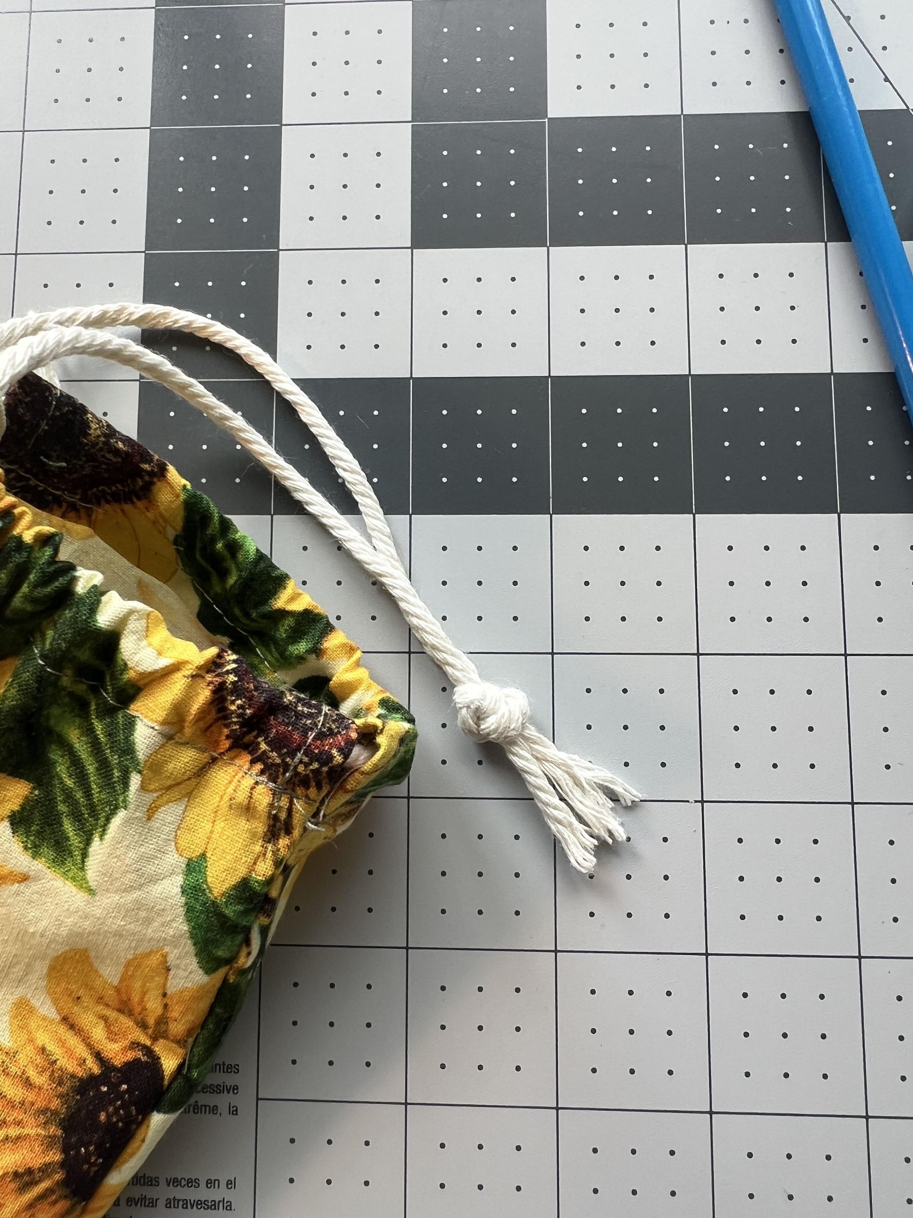 Quick Drawstring Bag : 12 Steps (with Pictures) - Instructables