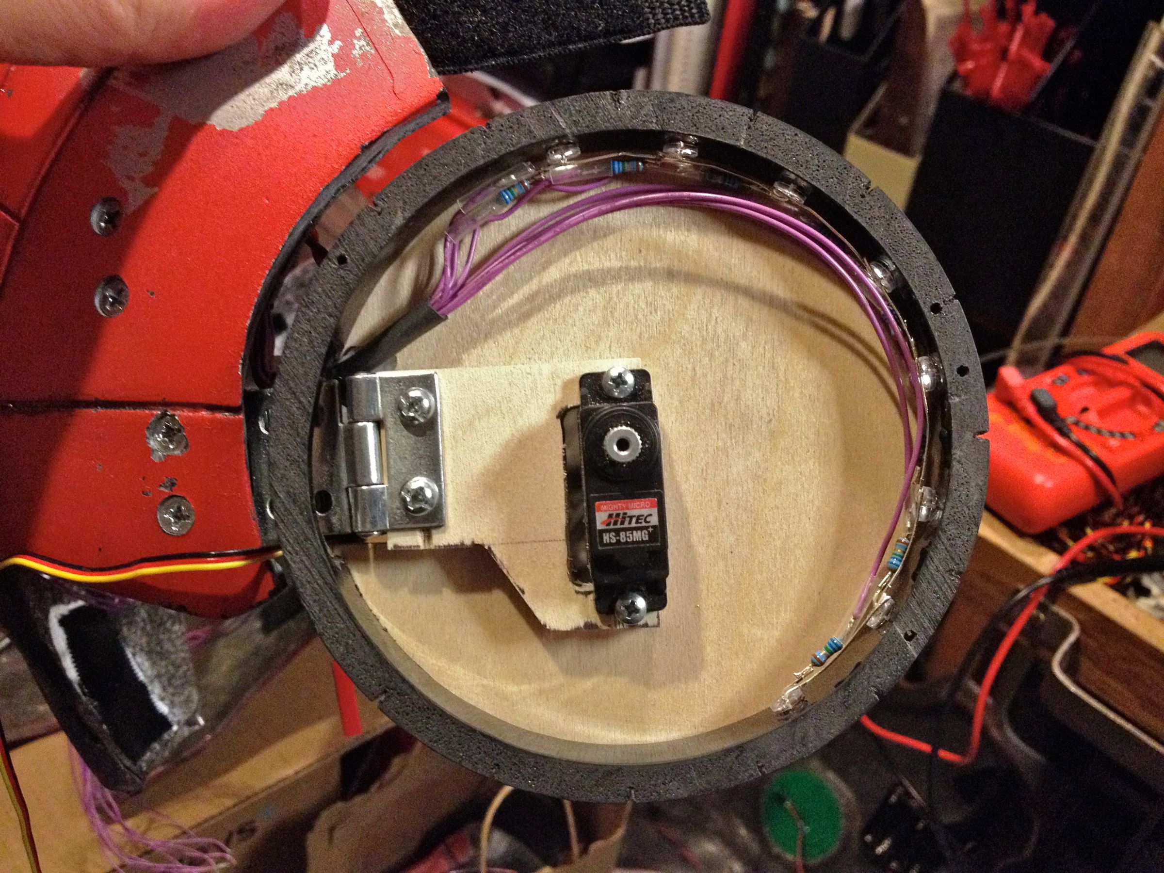 Animatronic Iron Man Mk III Suit : 17 Steps (with Pictures) - Instructables
