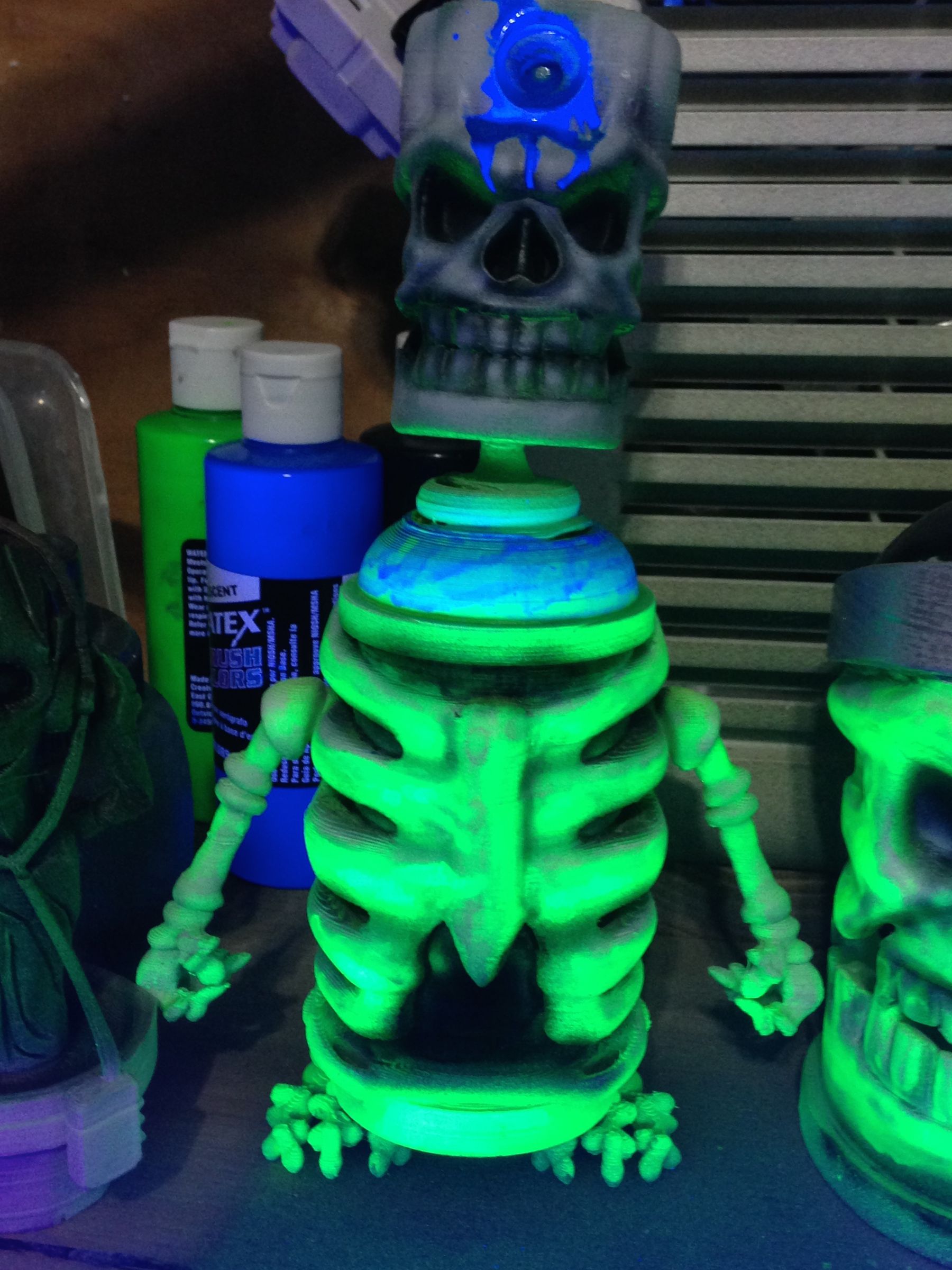 Ultimate Graffiti Reaper Designer Toys : 3 Steps - Instructables