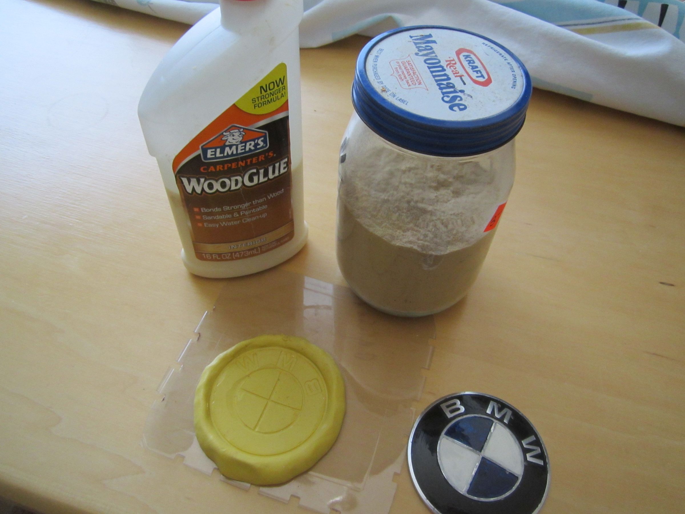 Wood Mold (Glue and Saw Dust)! - Instructables