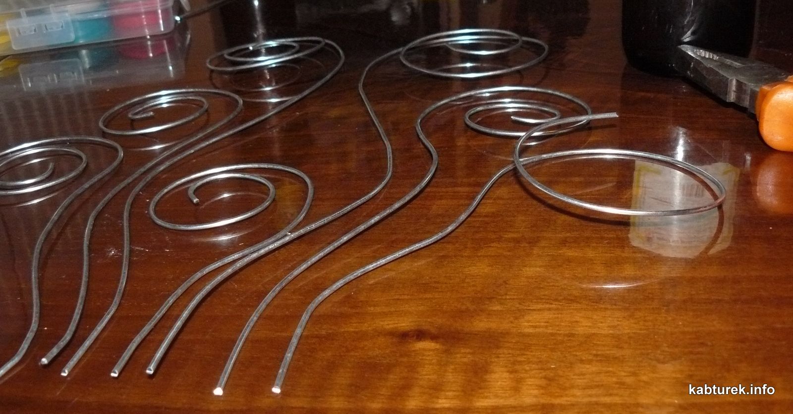 DIY Jewlery Stand / Hanger : 8 Steps - Instructables