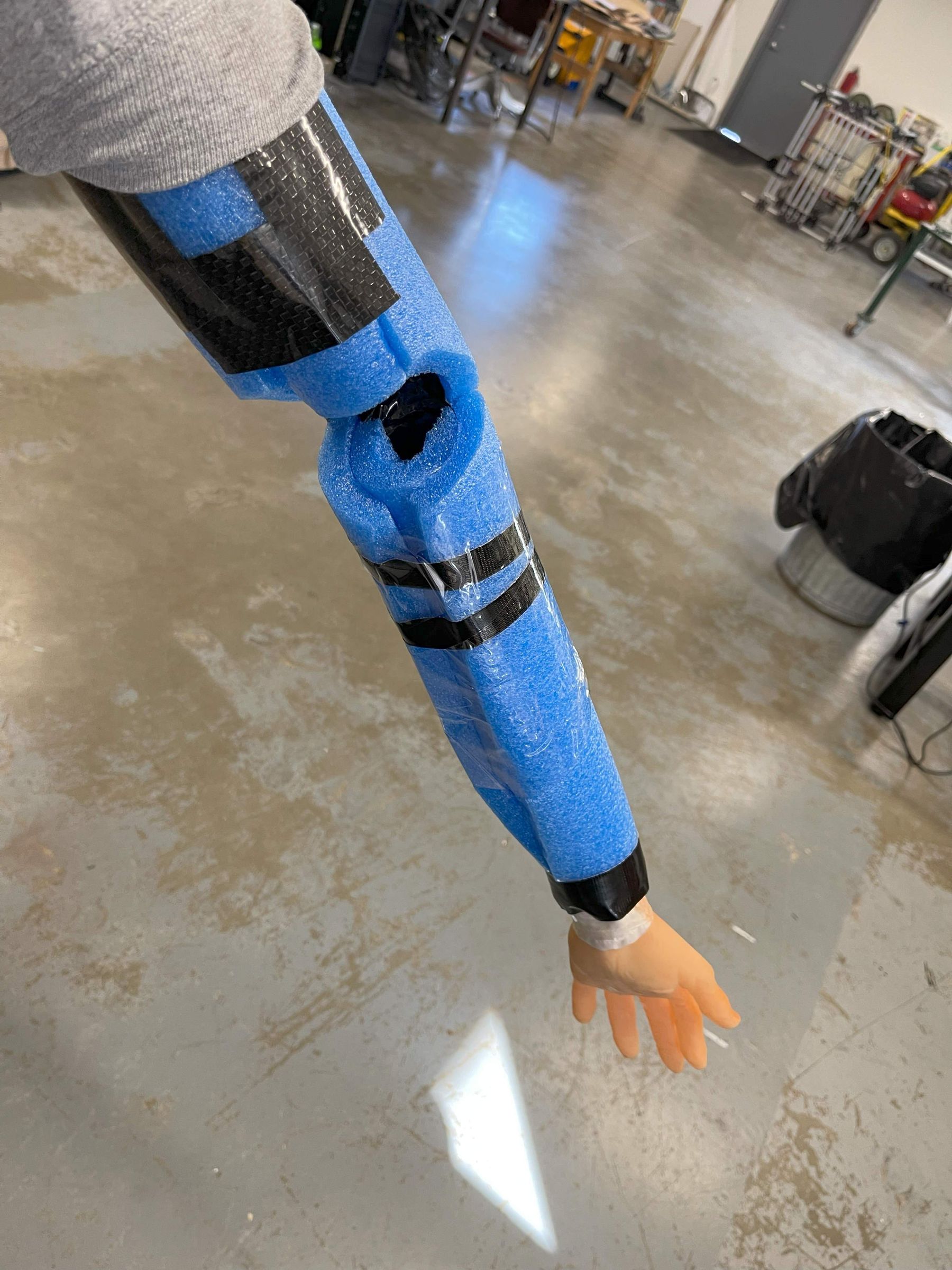 Venom Costume - Eddie Brock With a Symbiote - Puppet and an Extra Arm ...