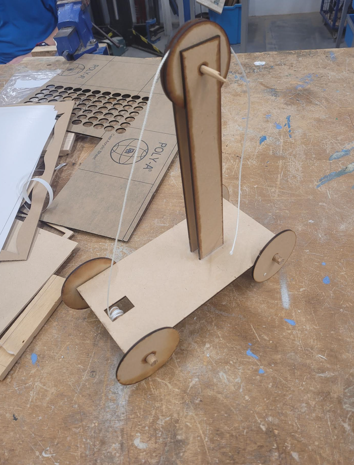 Gravity Powered Car : 6 Steps - Instructables