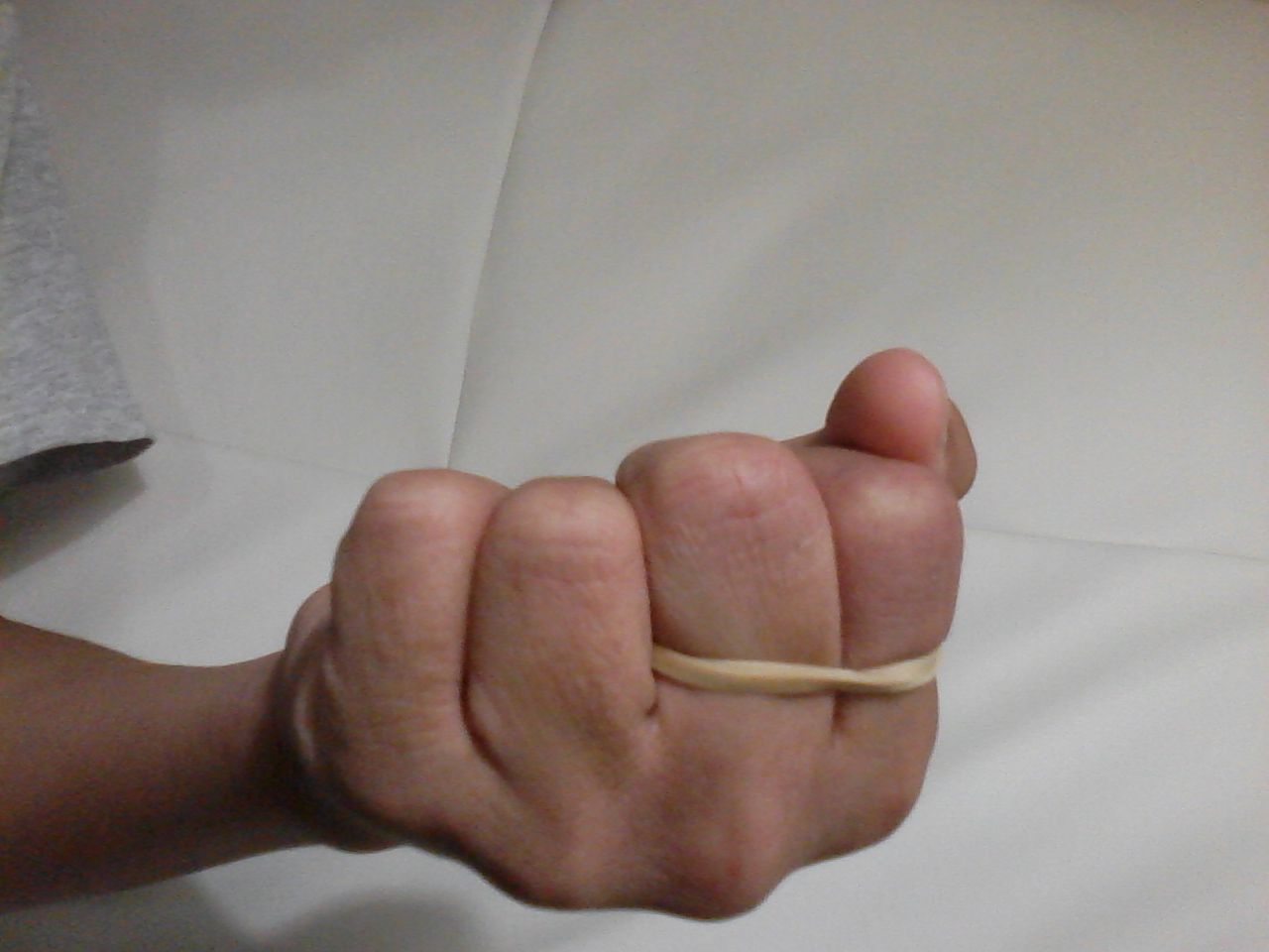 Rubber Band Finger-Switch Trick #FerociousDoughnuts : 6 Steps ...