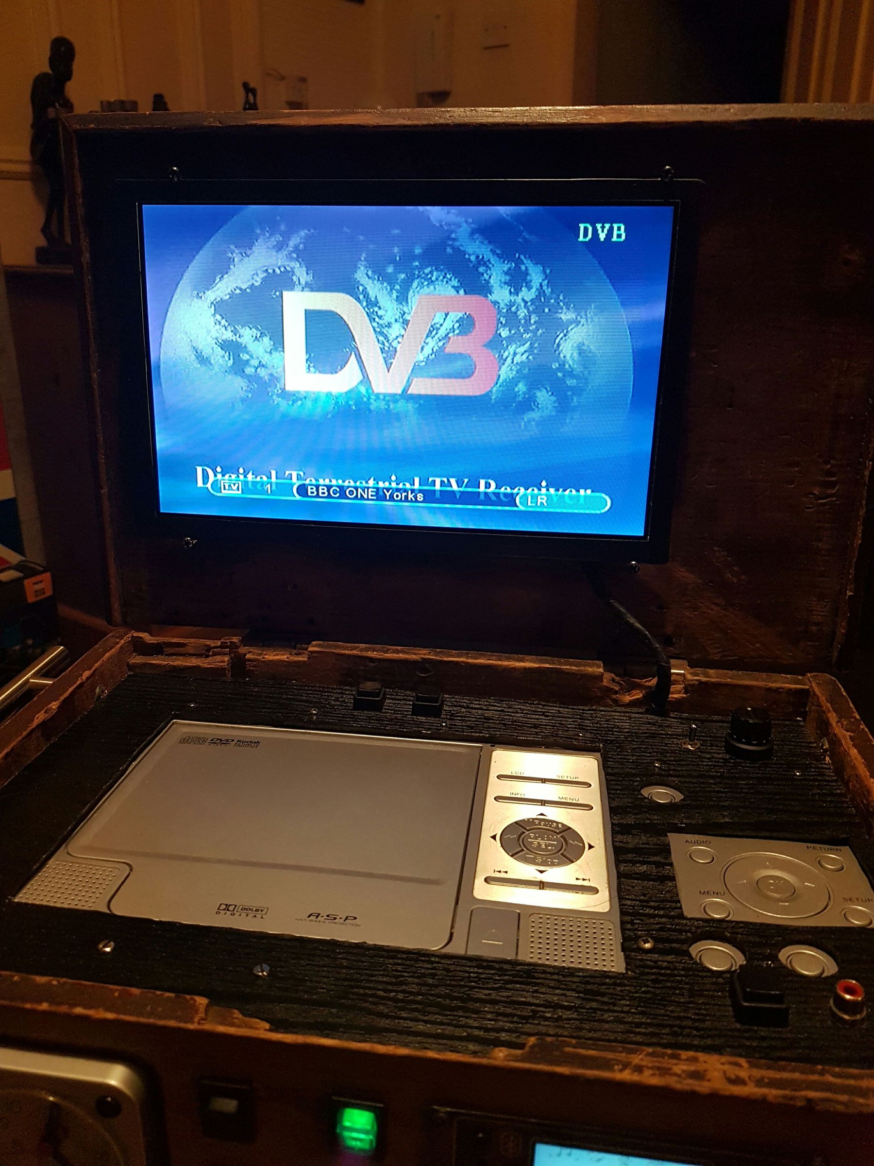 Portable Entertainment Center : 3 Steps - Instructables