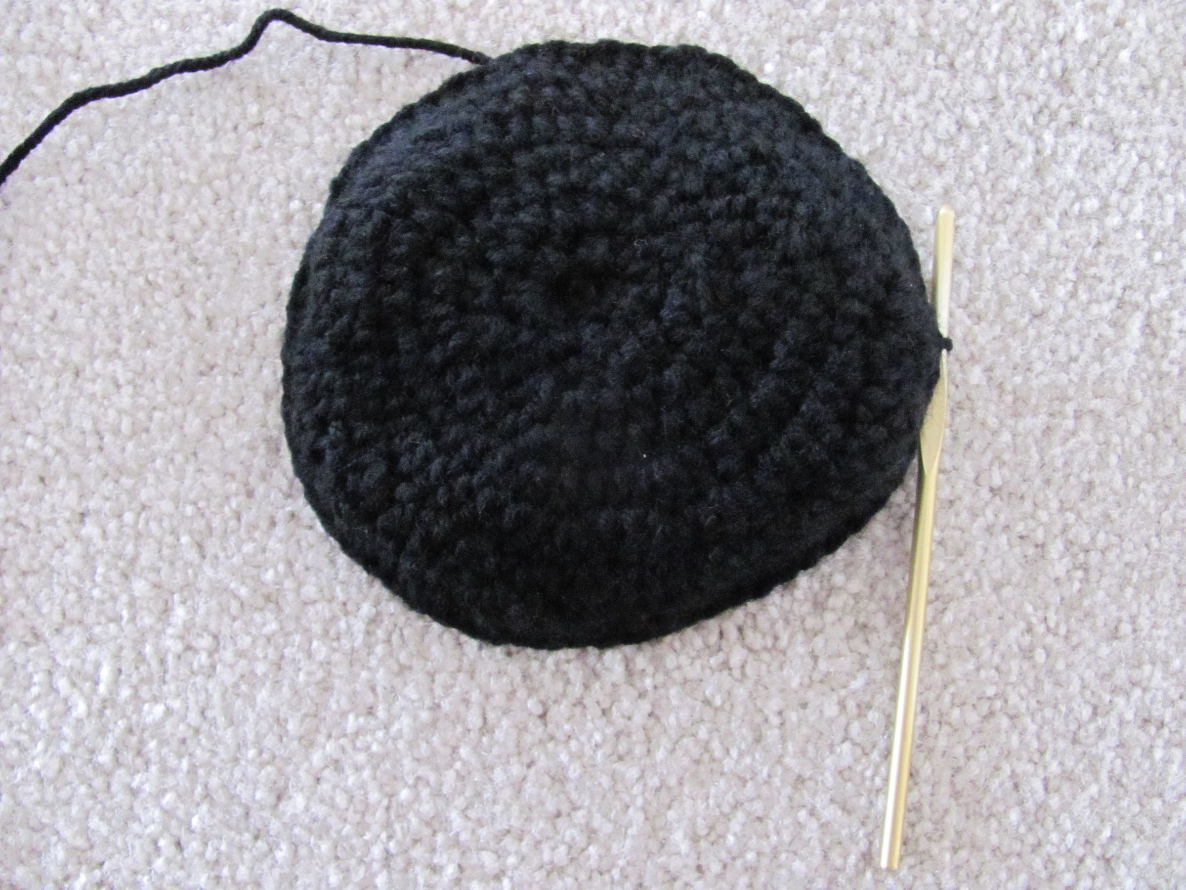 Crocheted Chain Chomp Hat : 6 Steps - Instructables